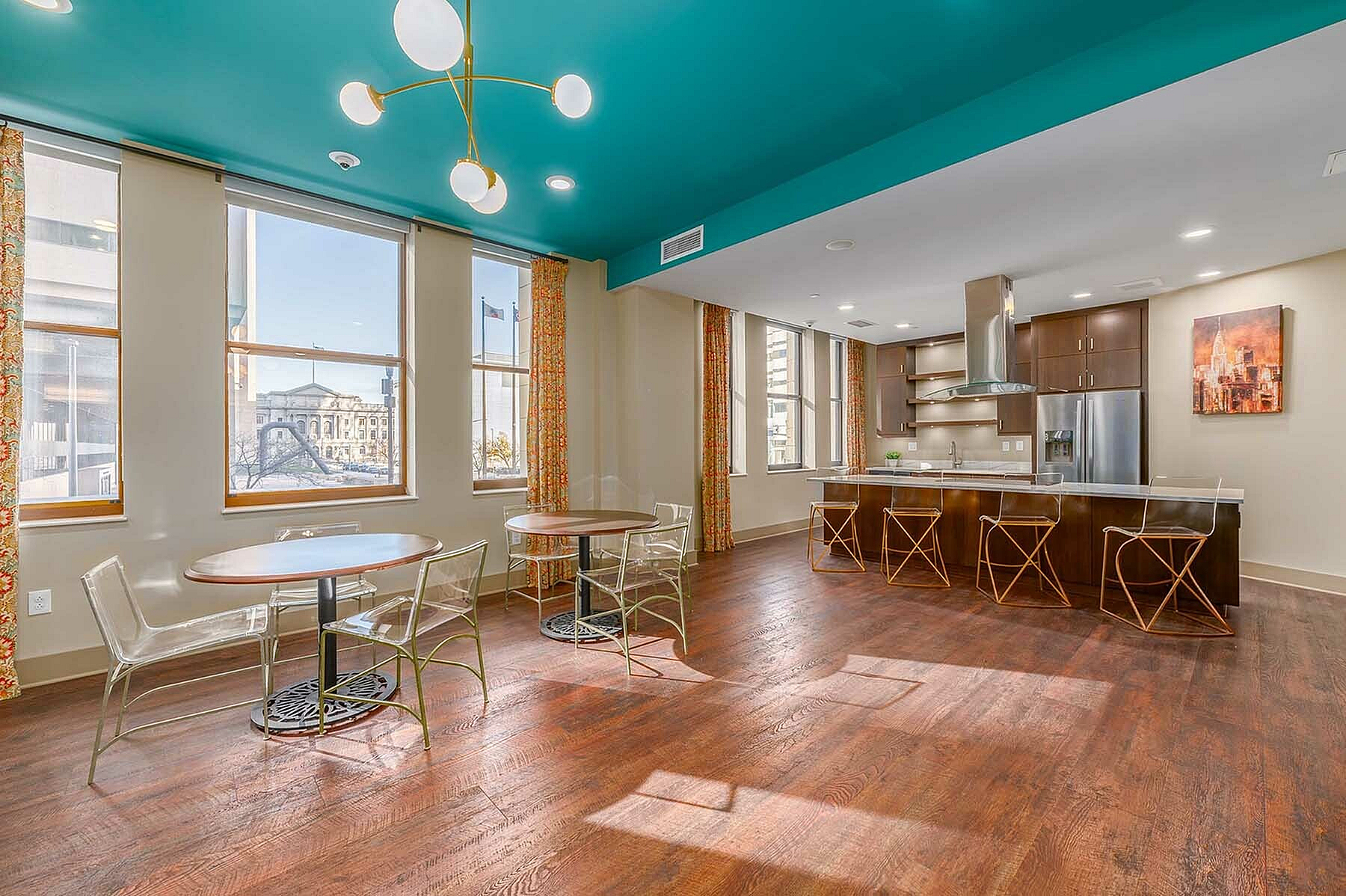 Apartments Near Cleveland | Photos | The Standard