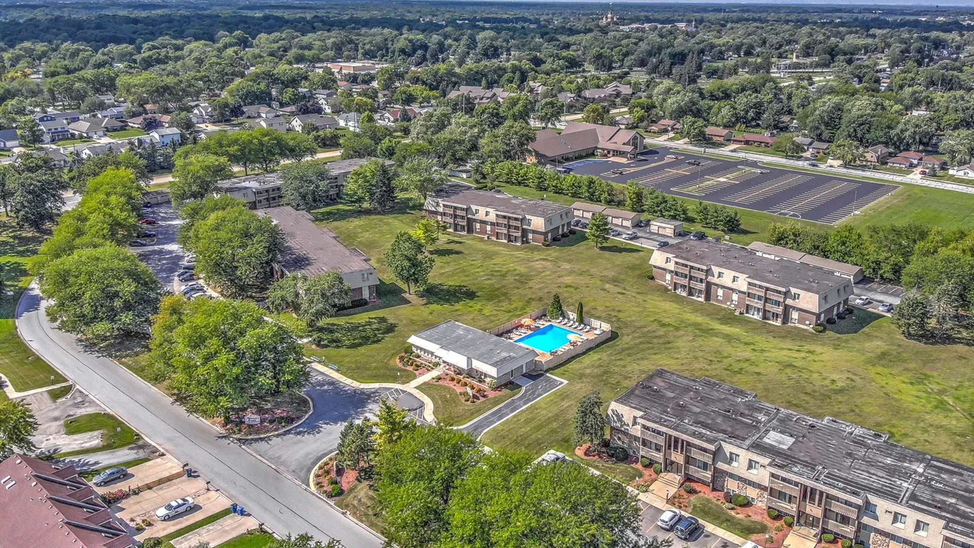 Cypress Pointe | Apartments In Crown Point, IN