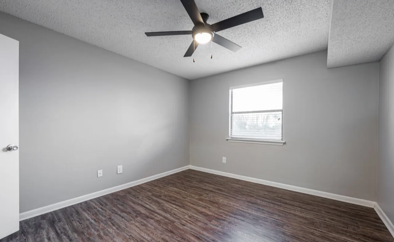 View Photos | Van Mark