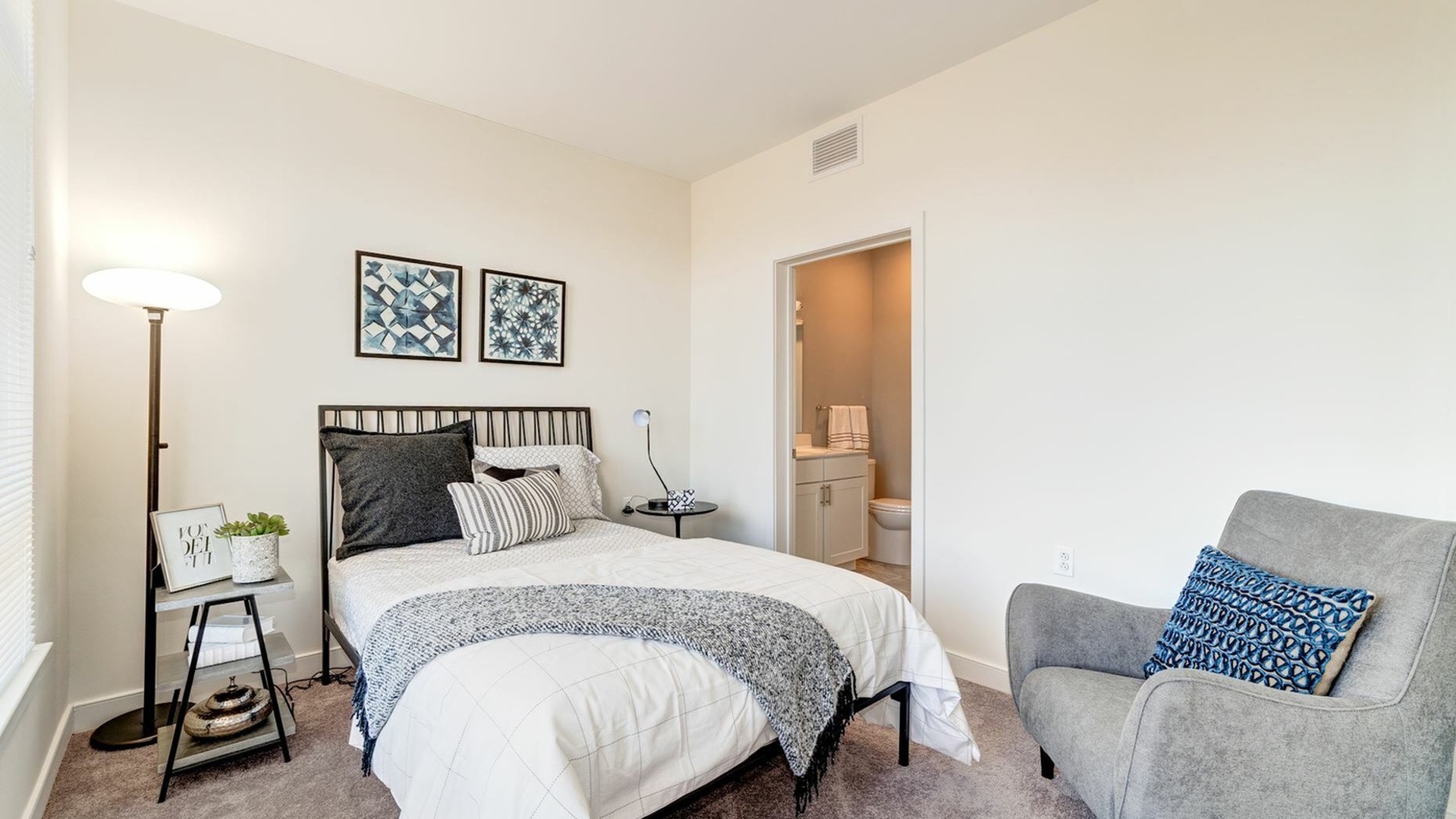 Maple View Flats | Apartments In Washington, DC