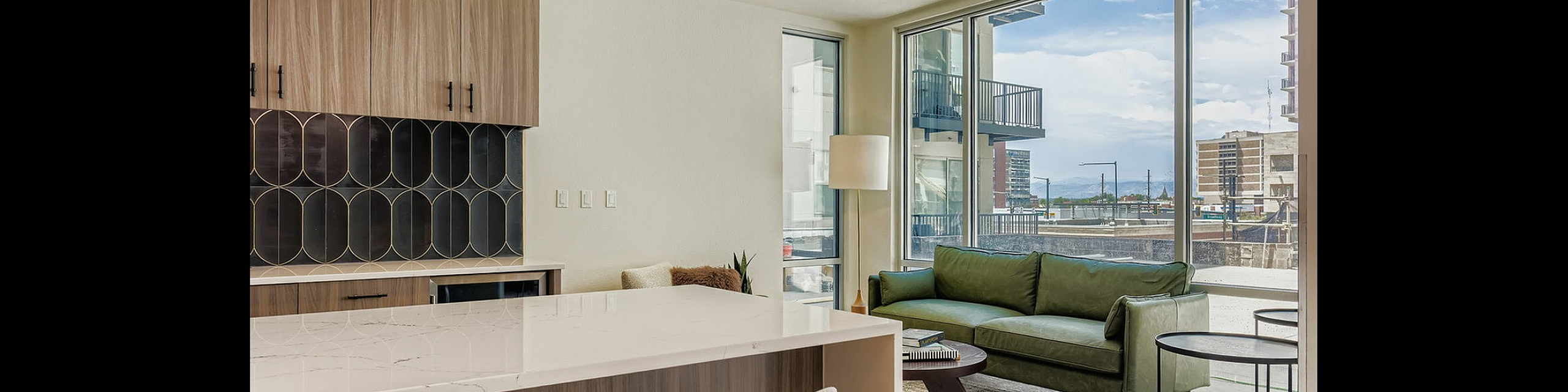 View Our Amenities | 8TWO8 on Broadway Apartments