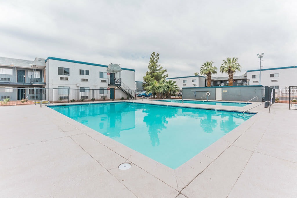 1 - 2 Bed Apartments - Check Availability | University Gardens