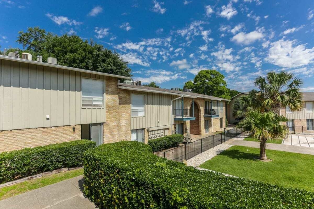 View Photos | Blue Vine