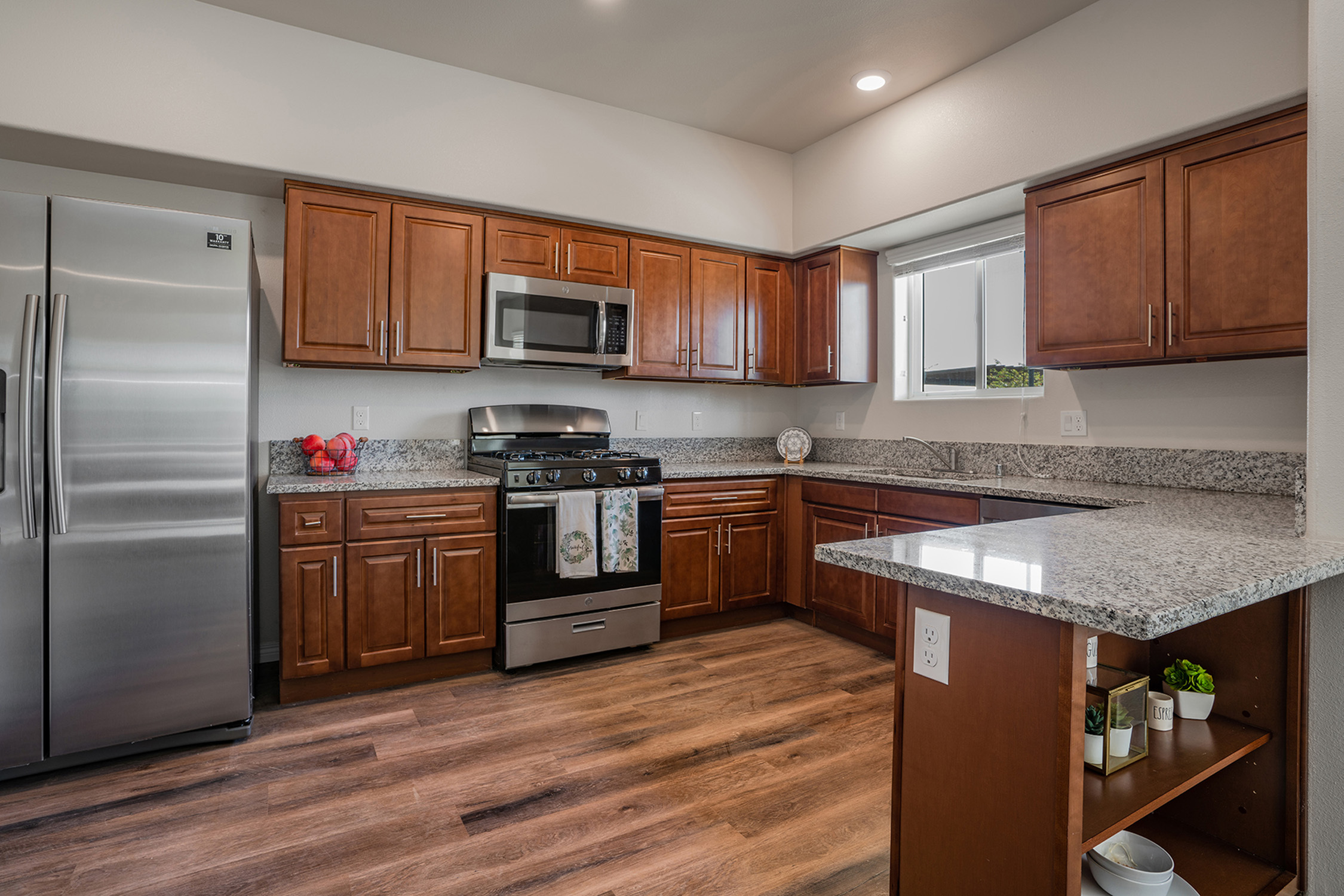 Grapevine Villa | Apartments In Delano, CA