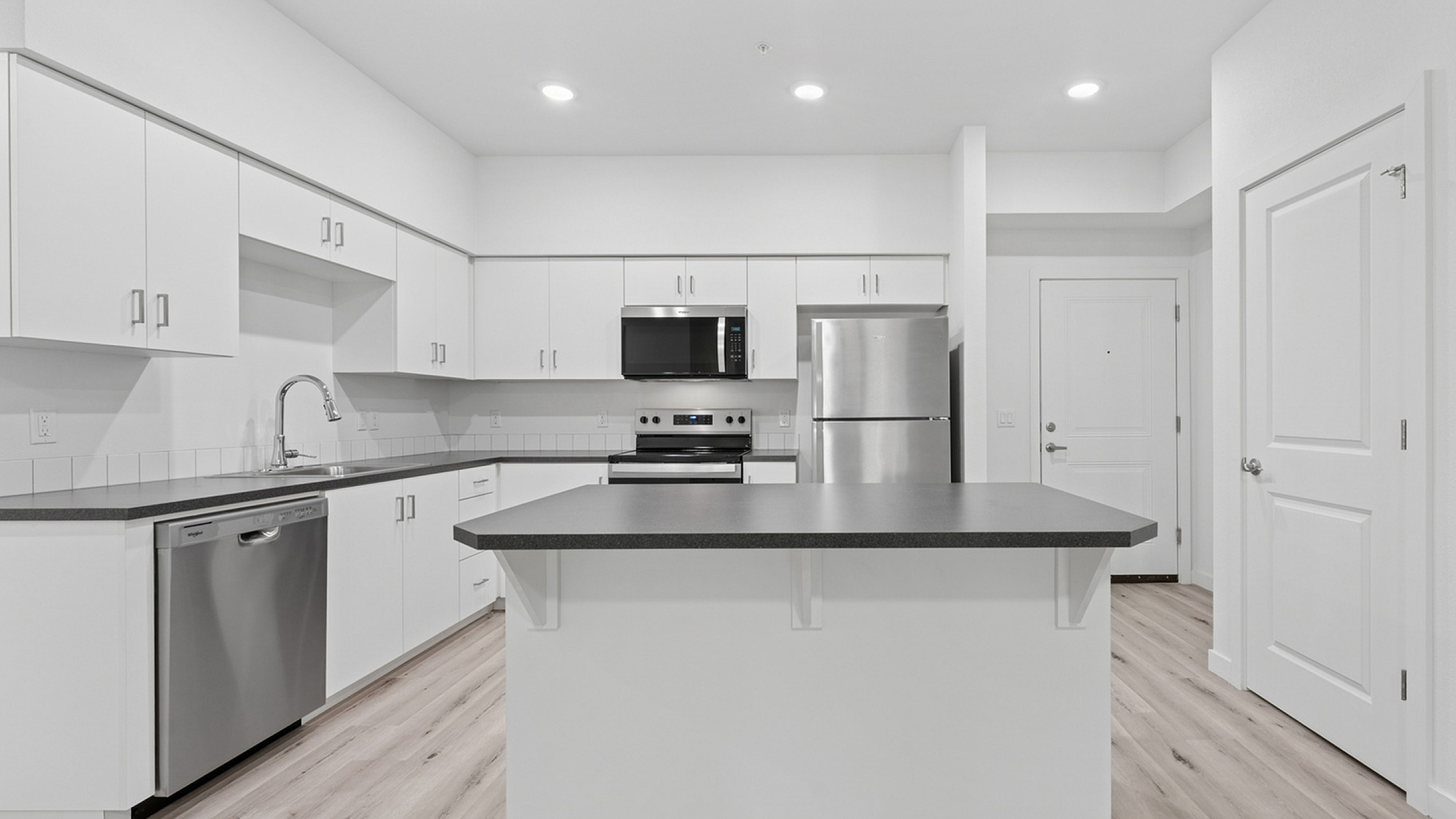 Newberg, OR Apartments | Spring Meadow Apartments | Home