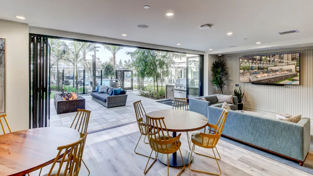 Irvine Apartments | The Murphy Photos