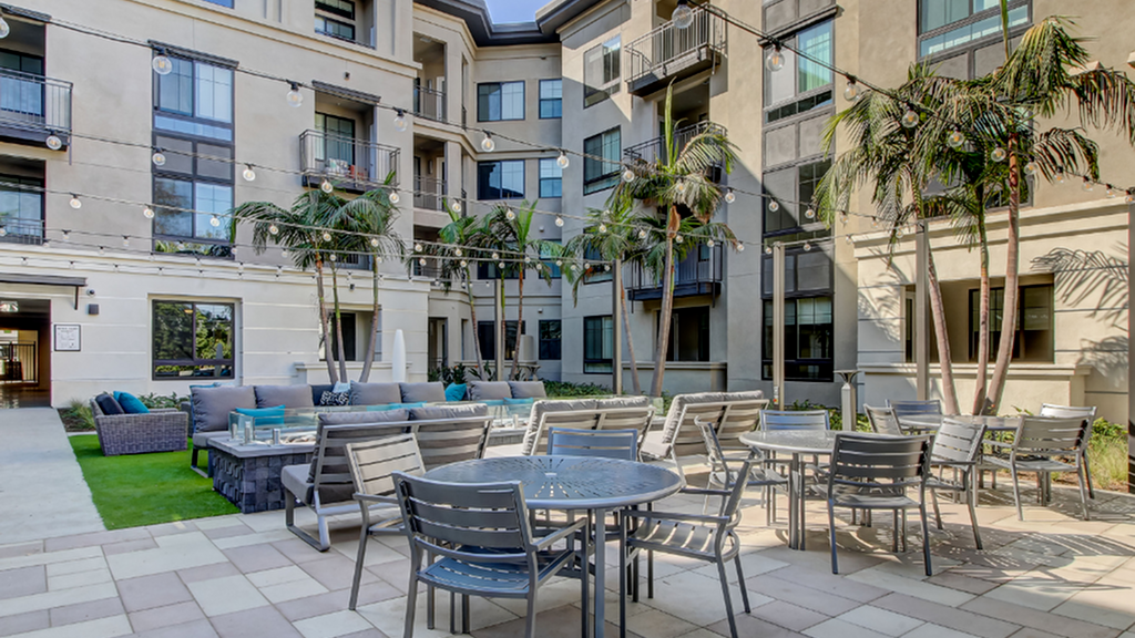 Irvine Apartments | The Murphy Photos