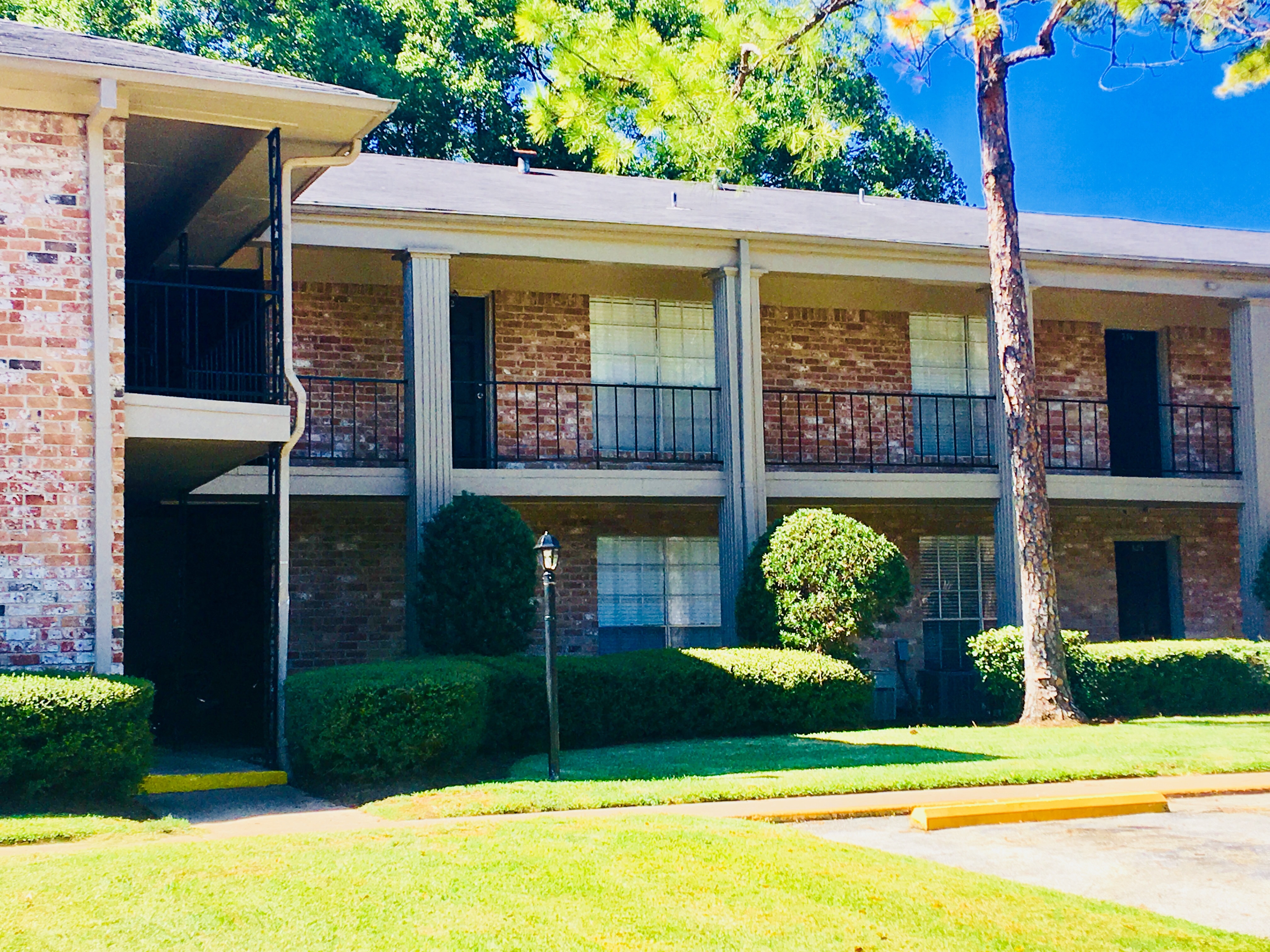 Memorial Park Apartments | Photo Gallery at Memorial City