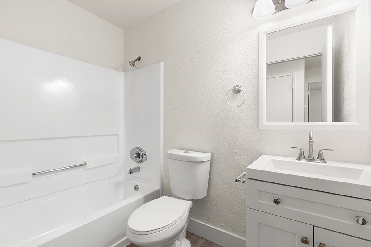 View Photos & Take A Virtual Tour | The Huntley Apartments