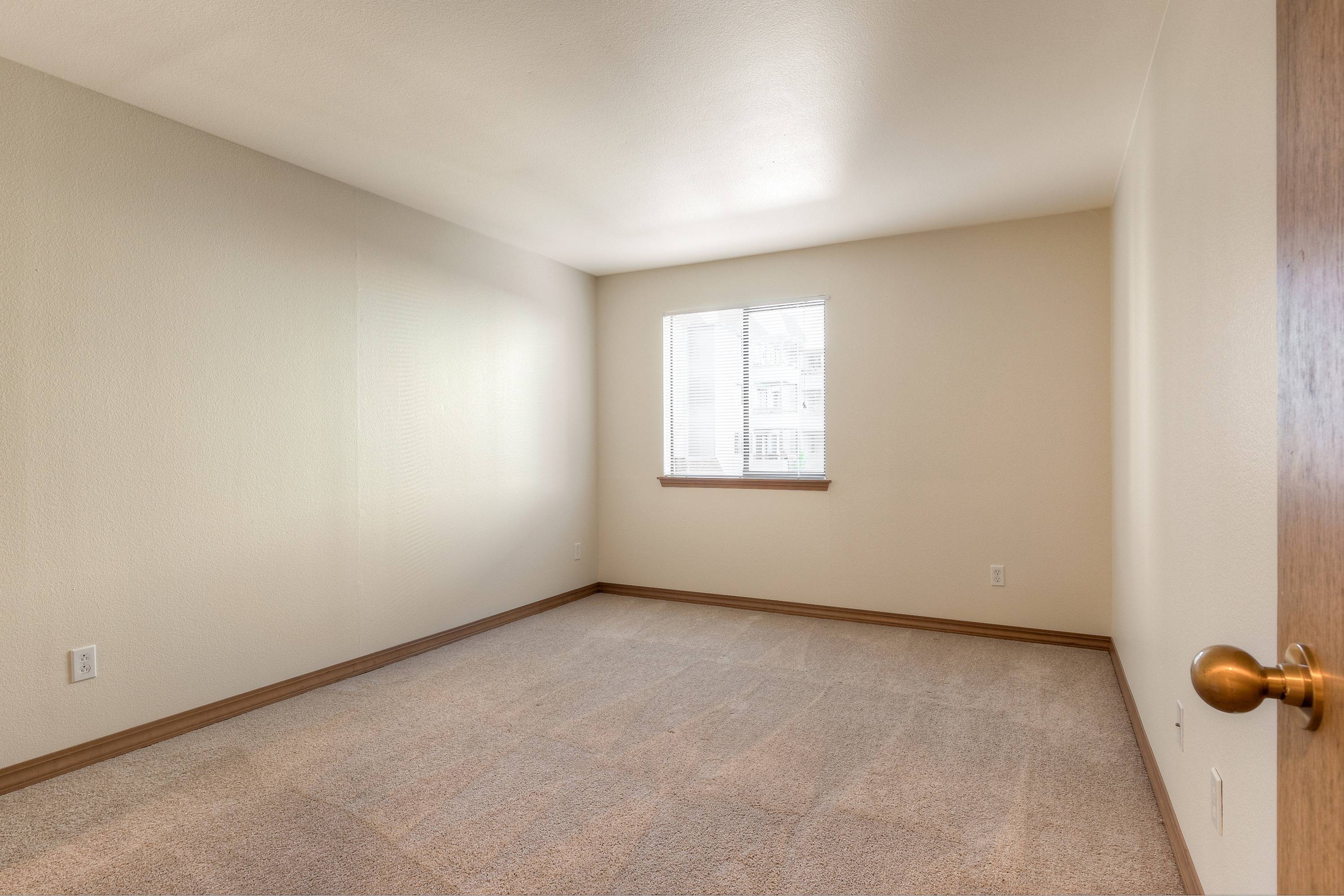 View Photos | Meridian Place Apartments