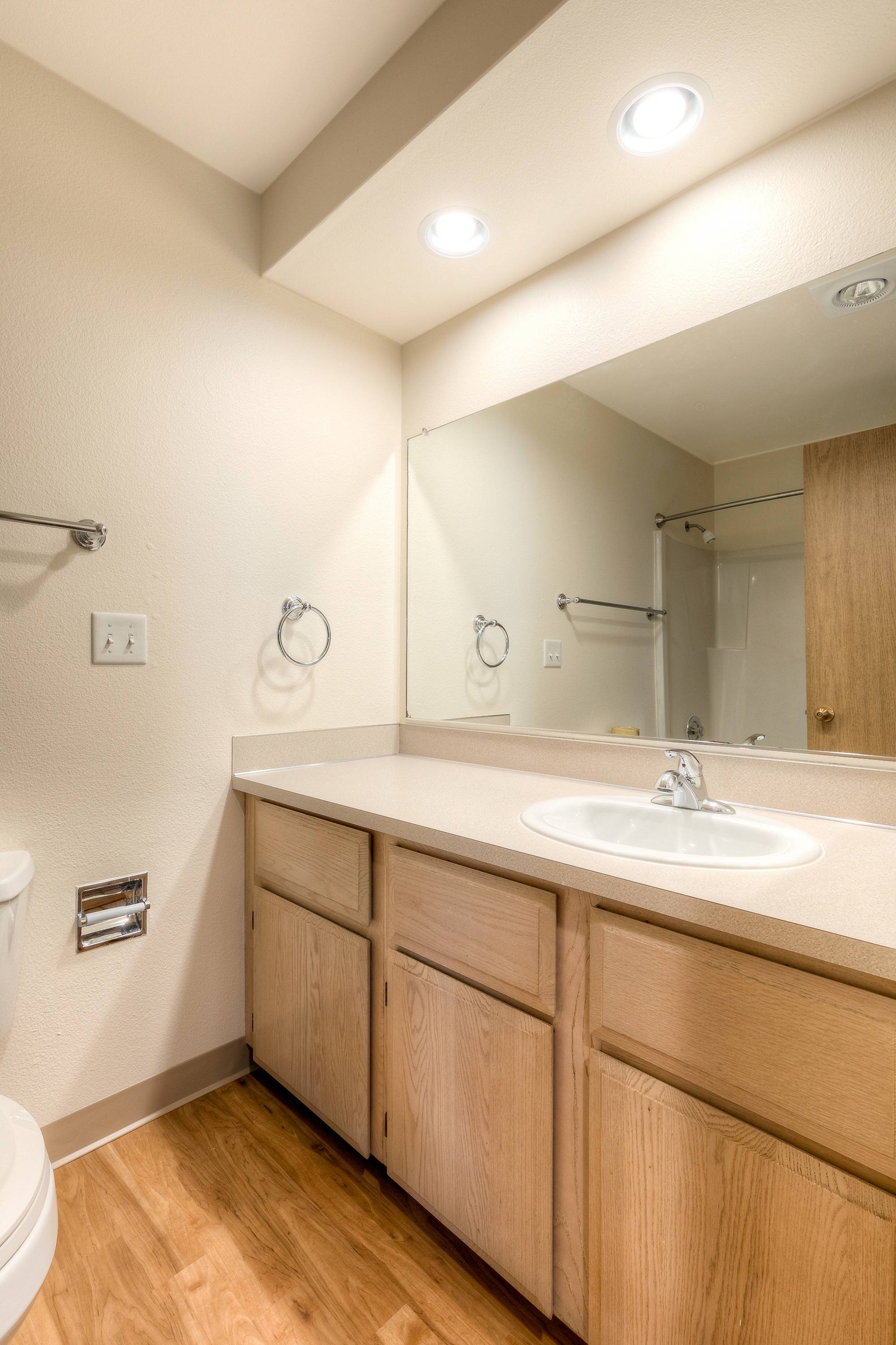 View Photos | Meridian Place Apartments