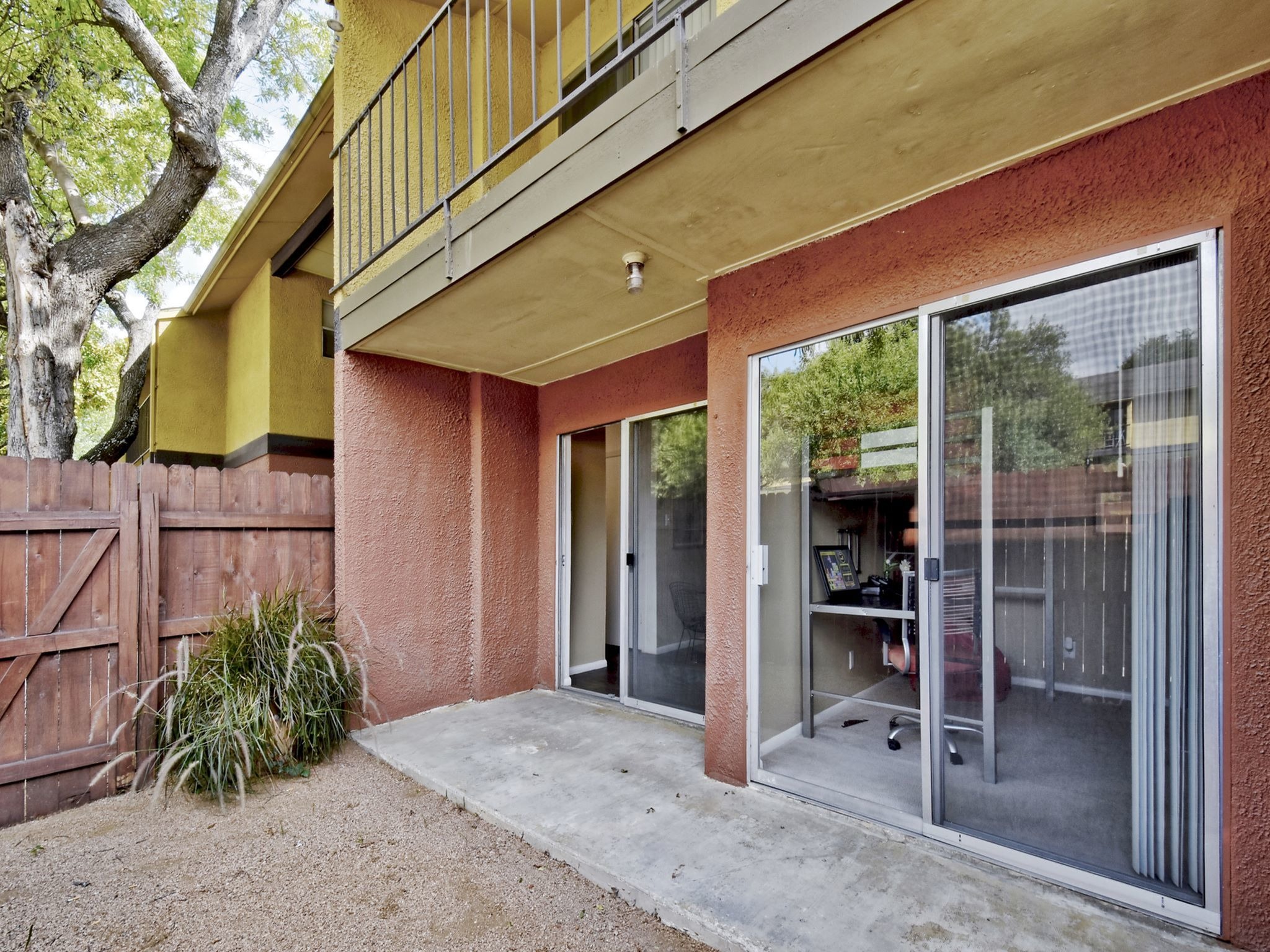 See Hunter’s Glen Apartments in San Antonio | Gallery