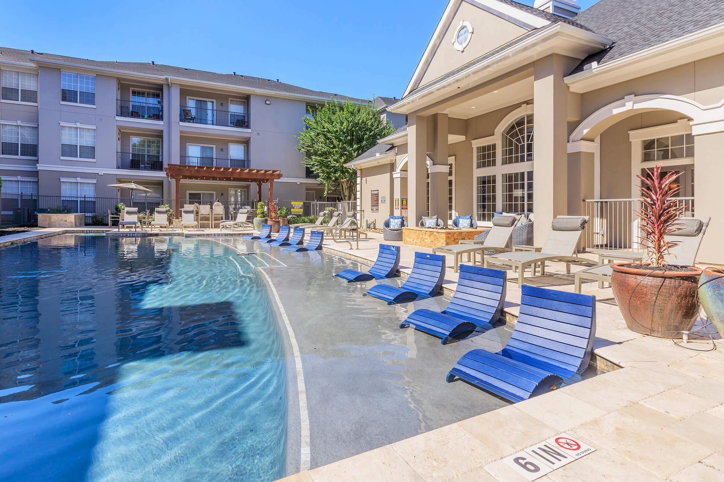 View Photos | Estates At Bellaire