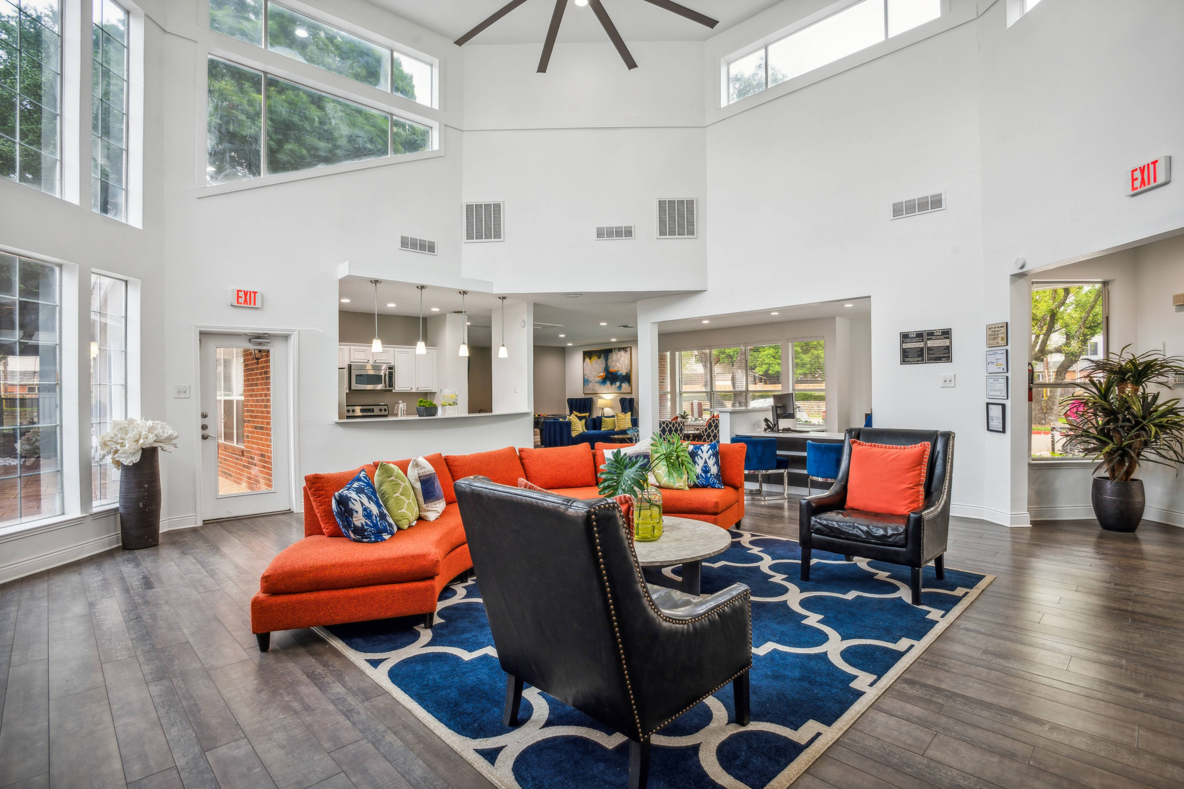View Photos & Take A Virtual Tour | Collin Creek
