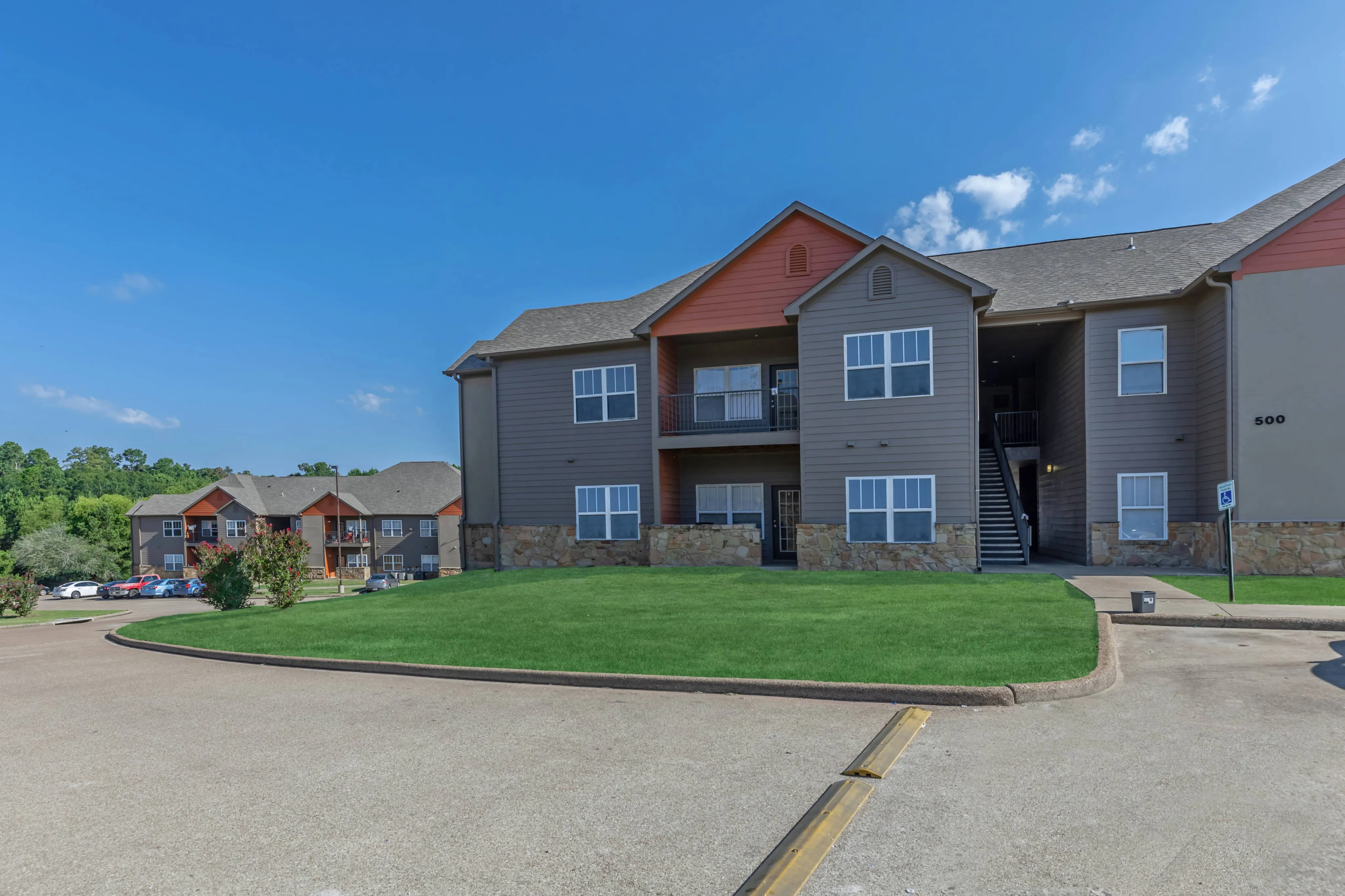 View Our Amenities | Arbor Pines