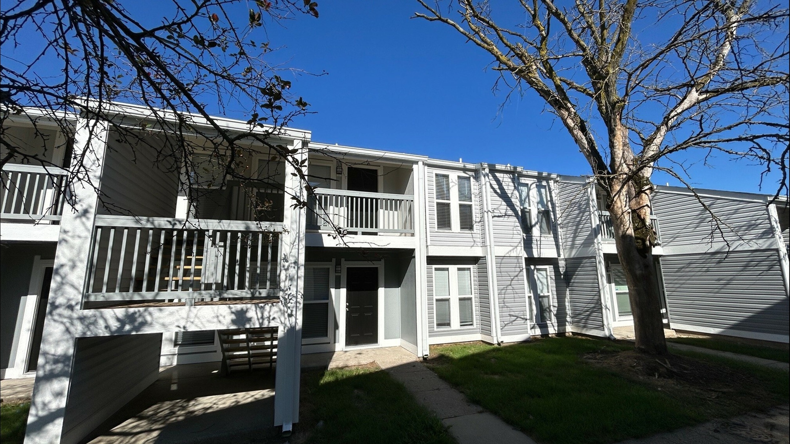 Stone Lake | Apartments In Indianapolis, IN