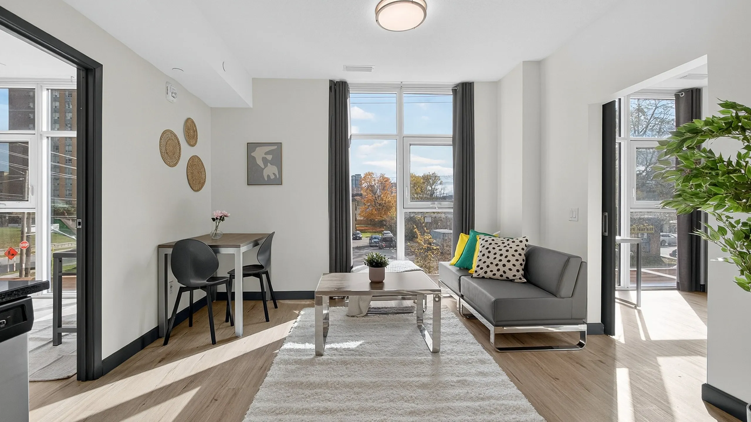 Waterloo Student Housing - Student Apartments & Rooms for Rent