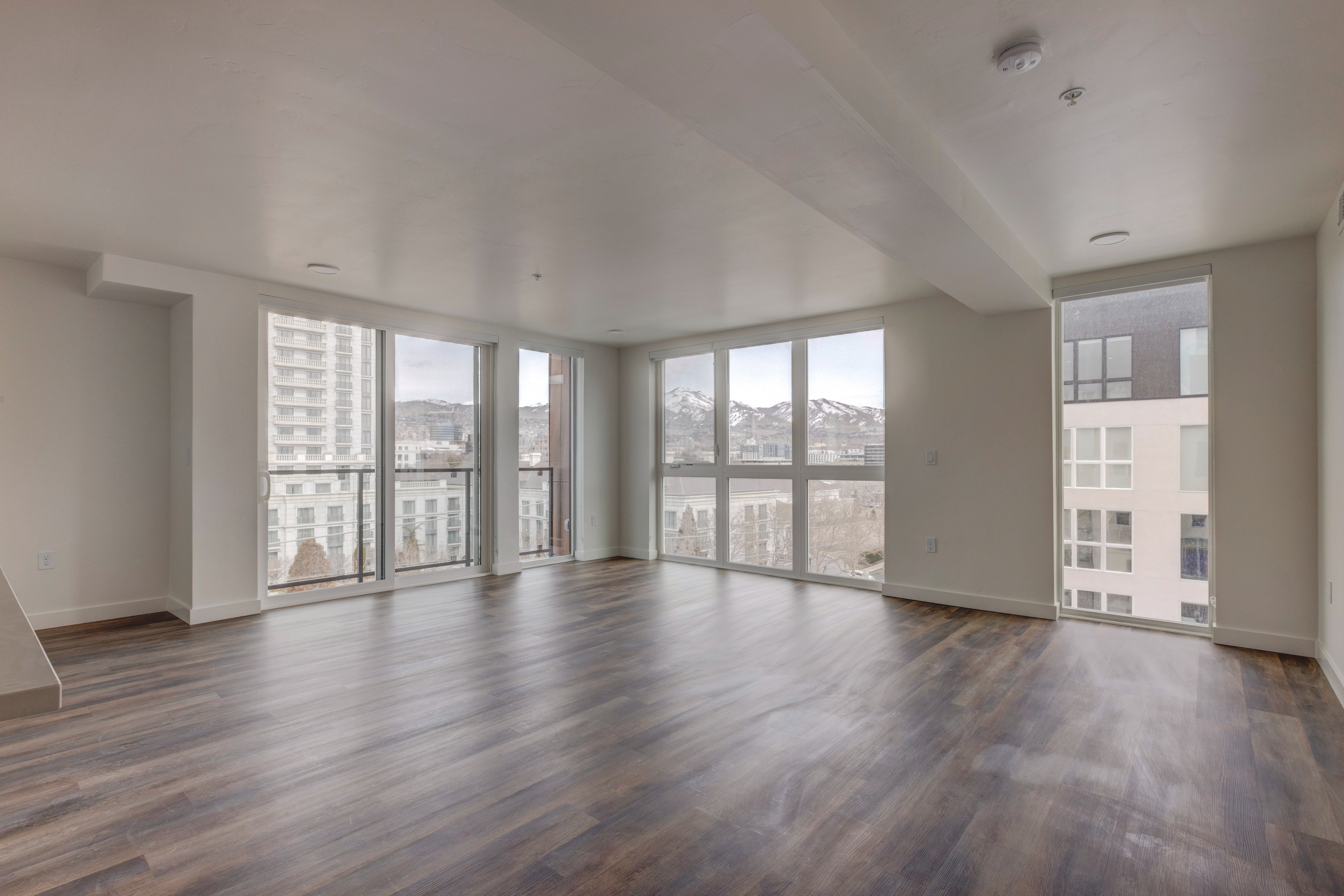 Photos | 6th & Main | Salt Lake City, UT Apartments