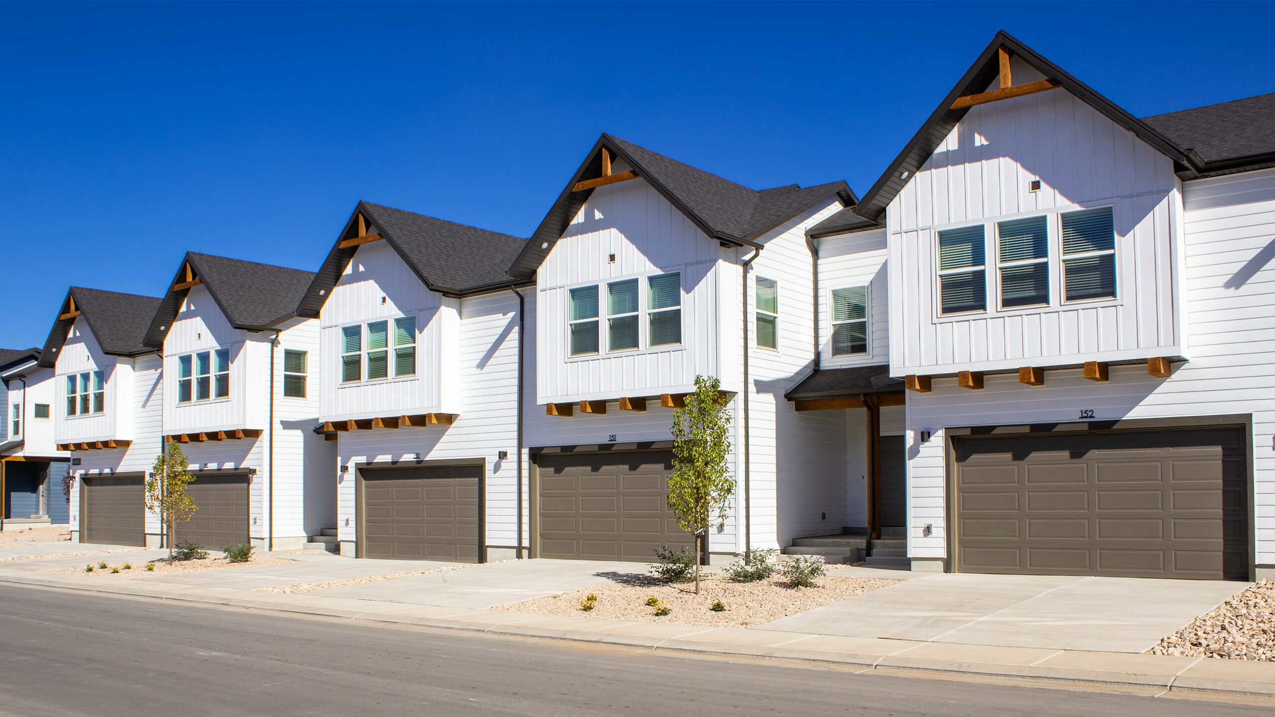 Railrunner Townhomes | Spacious Rentals in Roy UT Near FrontRunner ...