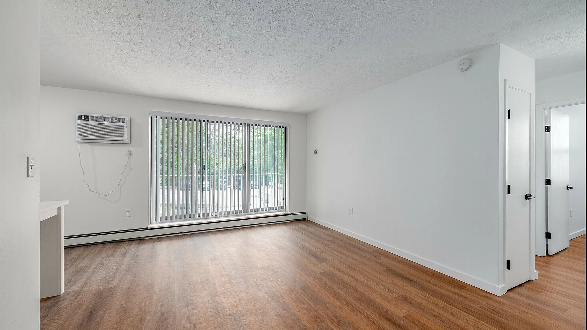2 Bed/ 1 Bath Blcny | 2 Bed Apartment | Skyview Terrace (in-unit washer ...