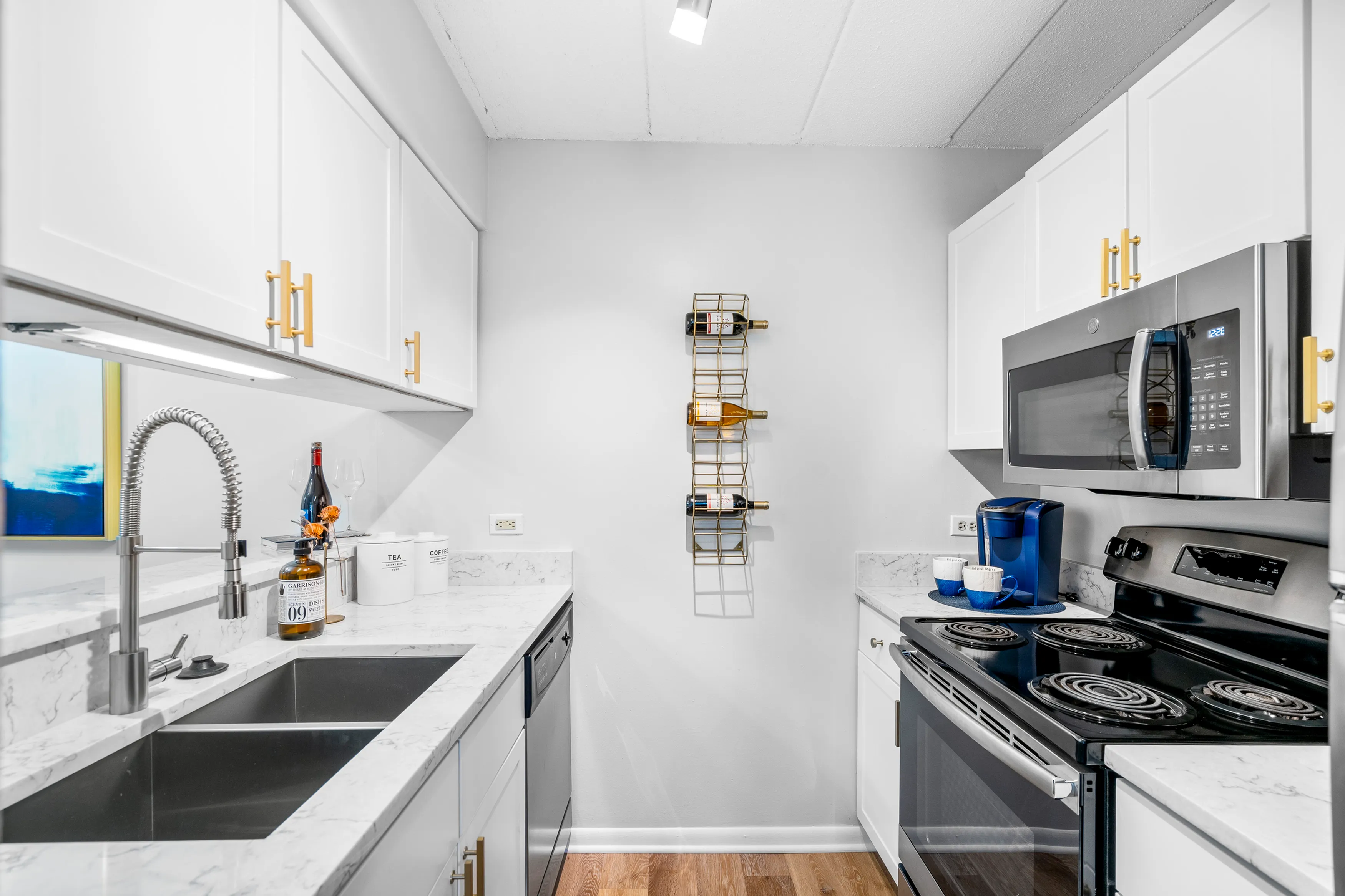Lombard IL Apartment Rental| Photo | Residences at Lakeside