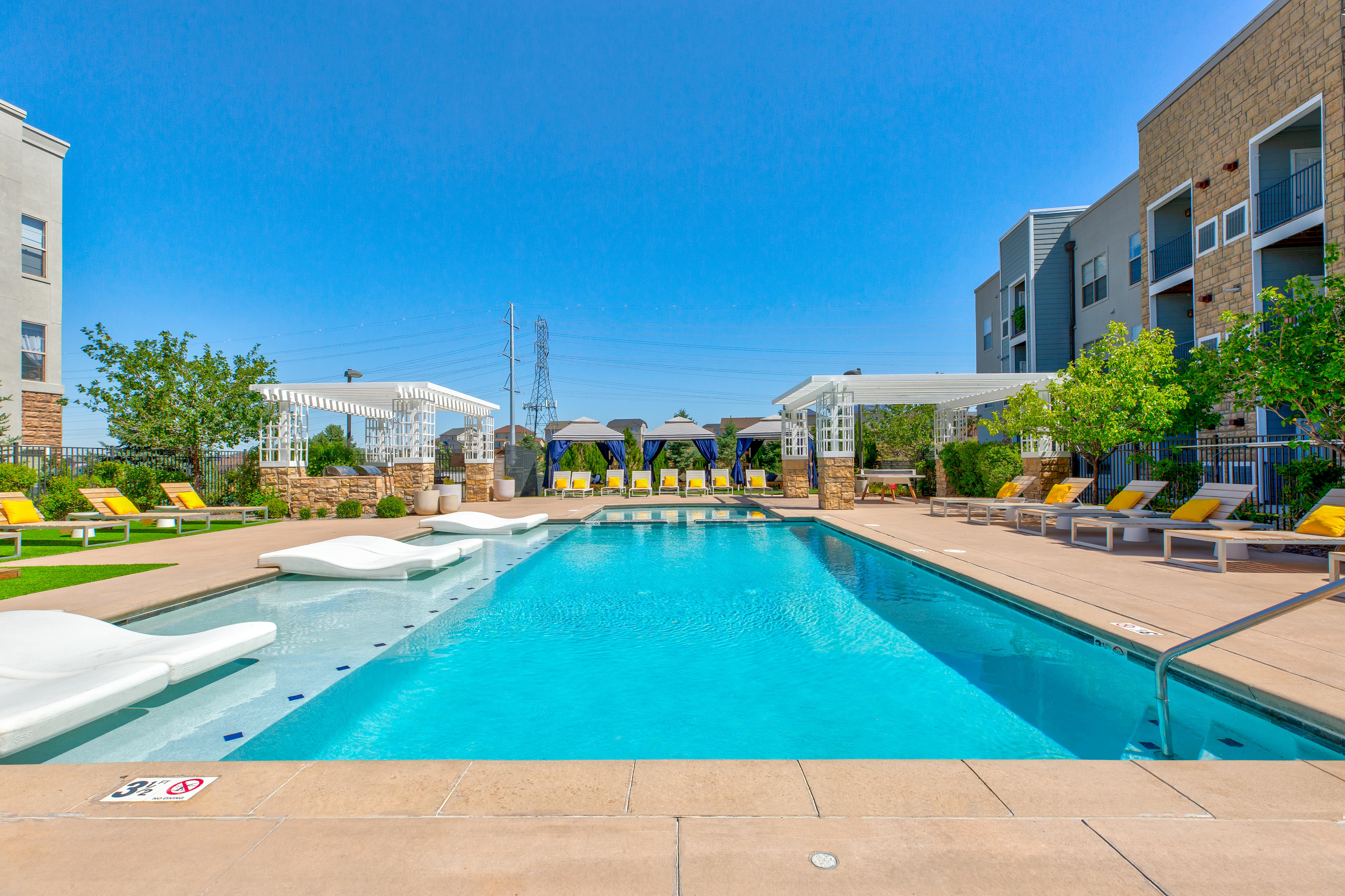 View Photos & Take A Virtual Tour | Shadow Ridge At Southlands