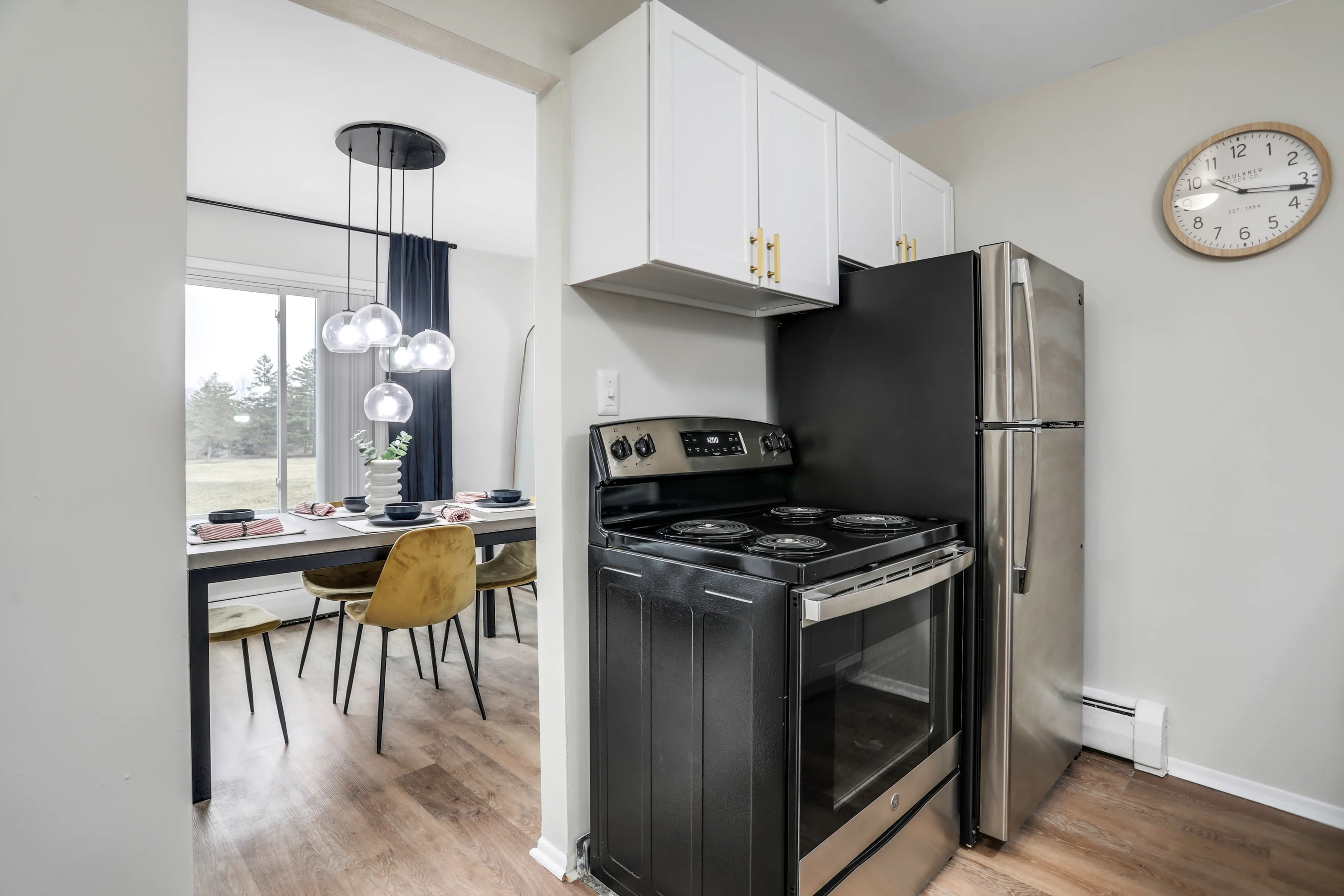 View Photos | Independence Green Apts