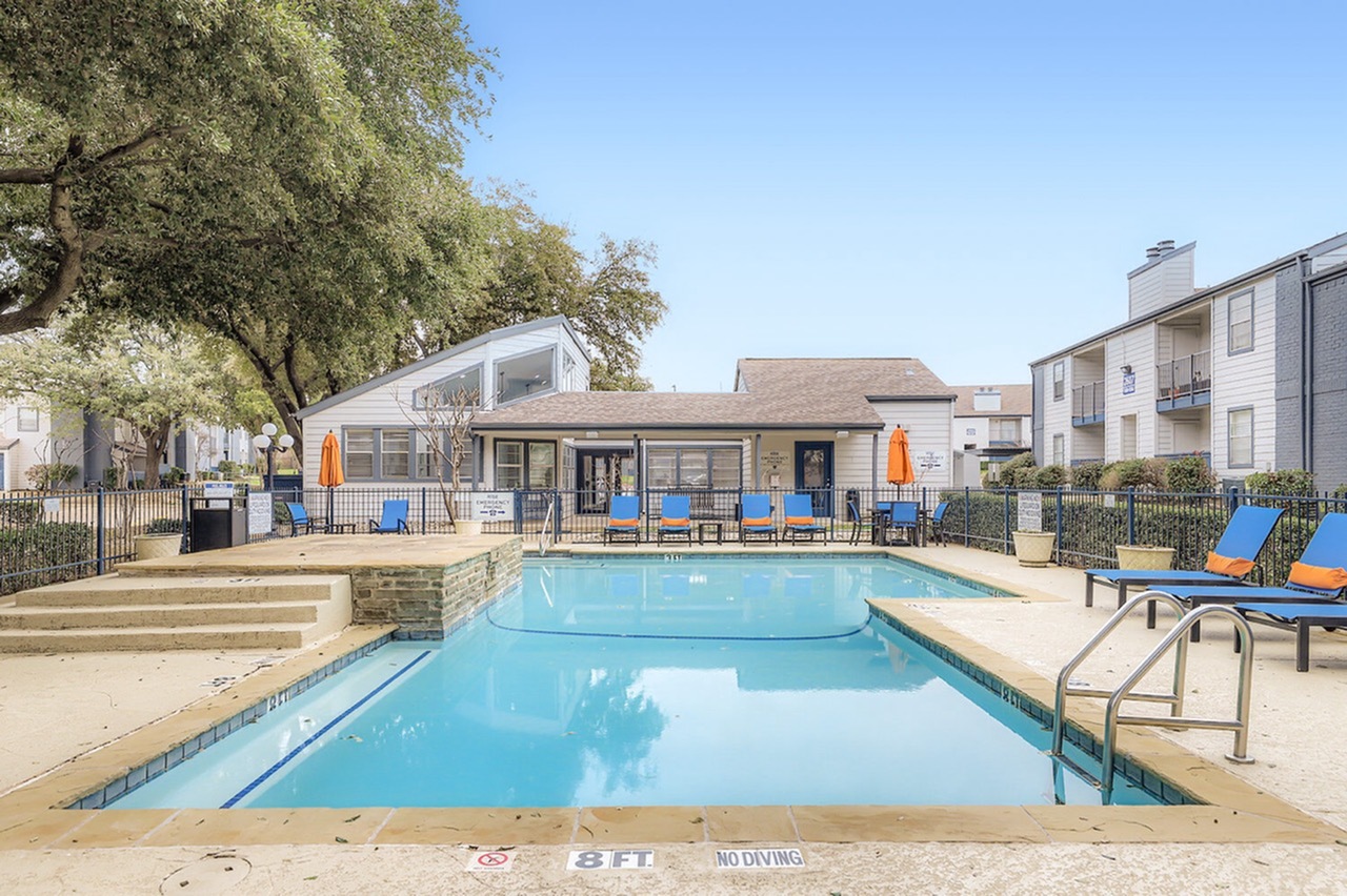 Amenities — View Features for Rise Heather Ridge, Arlington.