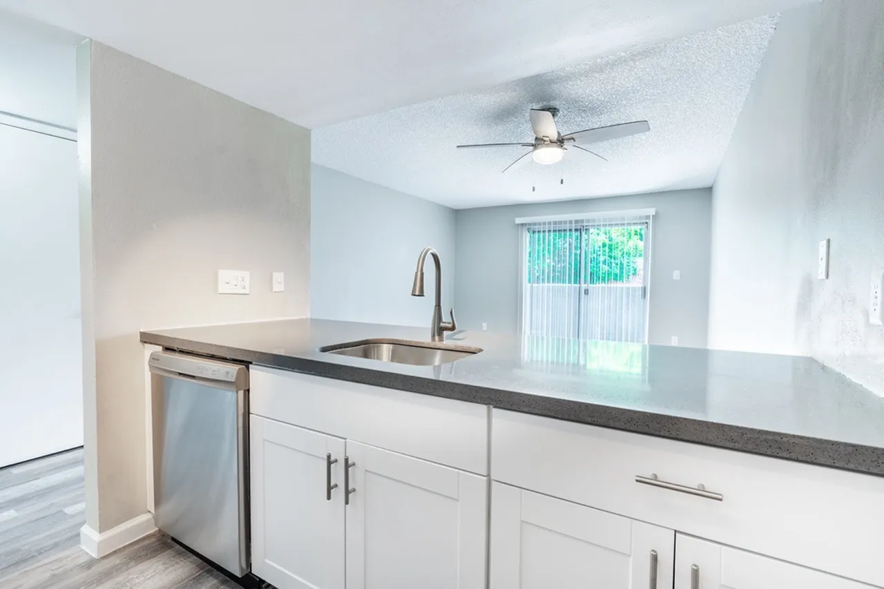 View Photos of Rise at Dobson Ranch Apartments for Rent