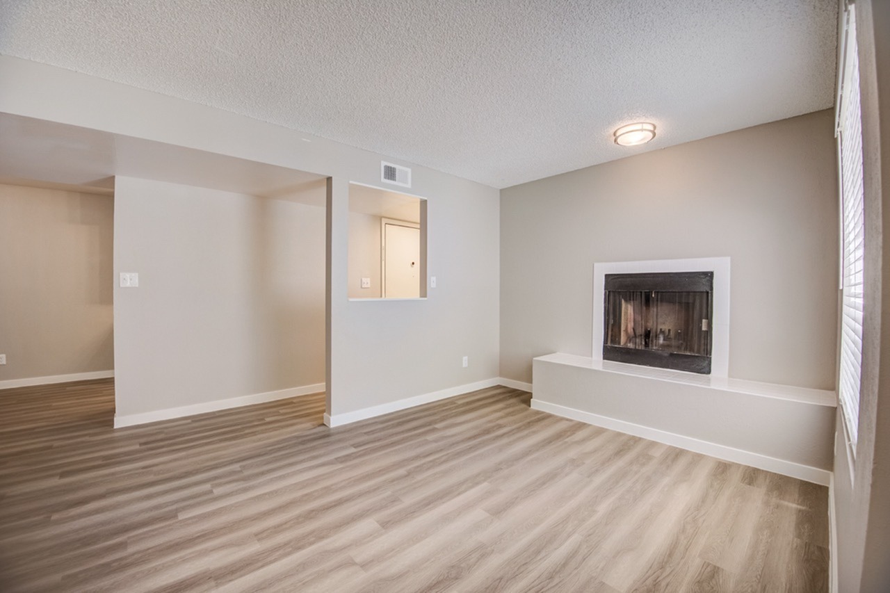 View Photos & Virtual Tours: Rise at the Meadows in Glendale
