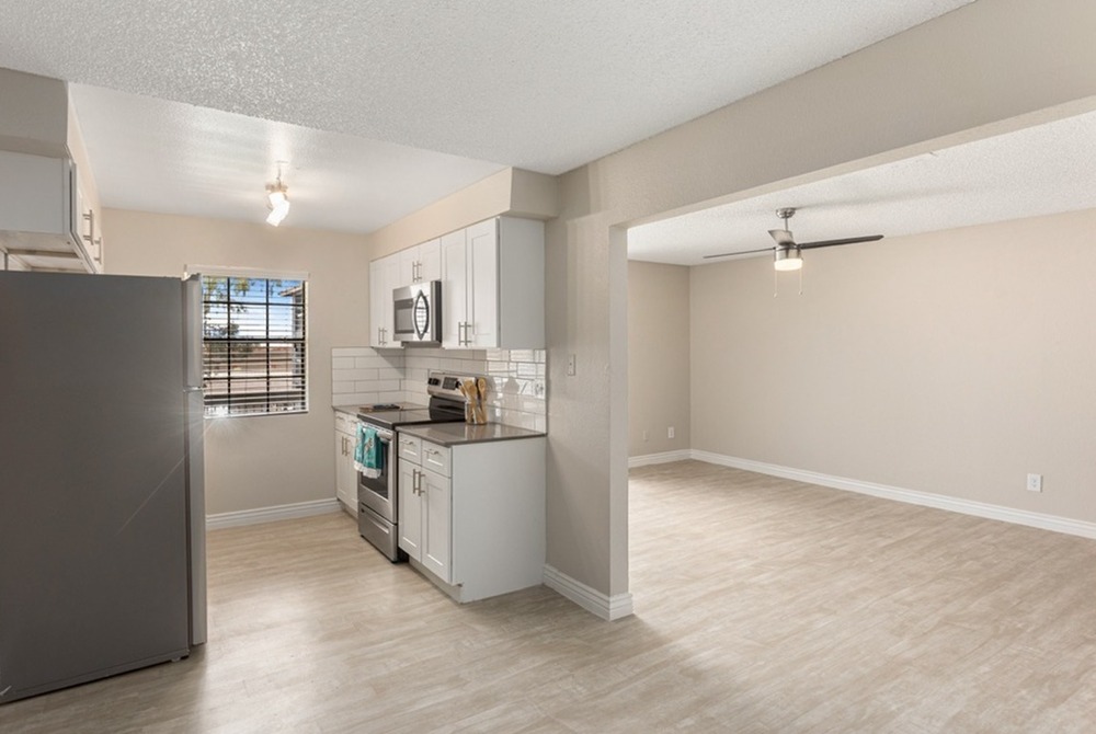 Rise Skyview Apartments in West Phoenix | Official Site