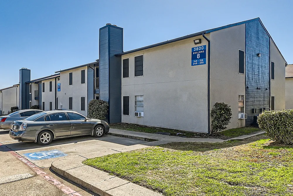 The Anderson Apartments in Dallas | Official Site