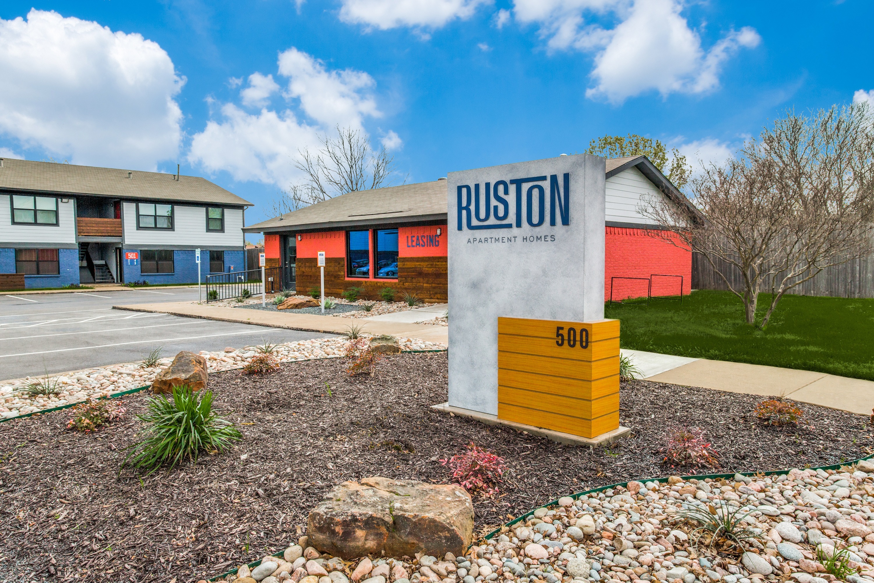 Photos & Tour | Apartments in Saginaw, TX | The Ruston