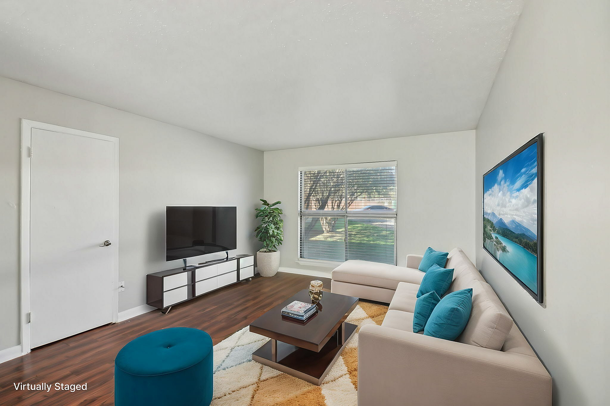 Photos & Tour | Apartments in Ft Worth, TX | Xander at James