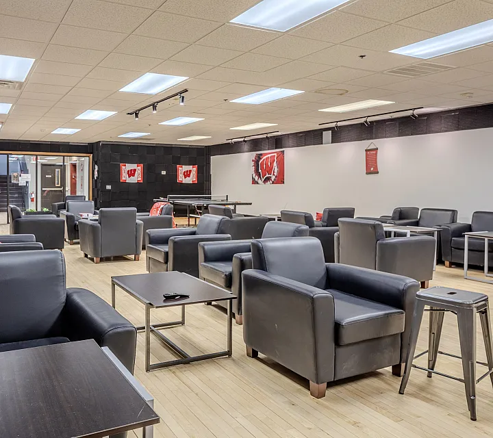 UW Madison Apartments Near Campus | Varsity Apartments