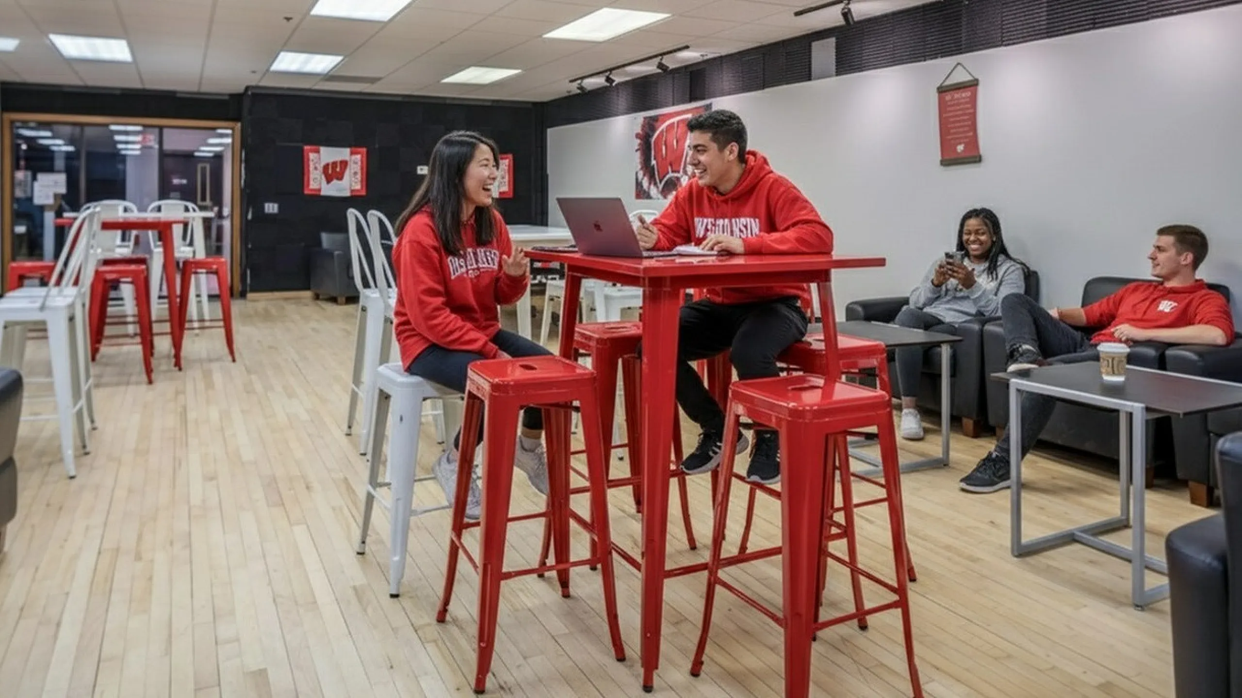 Collegiate Campus Apartments | UW Madison Off-Campus Housing