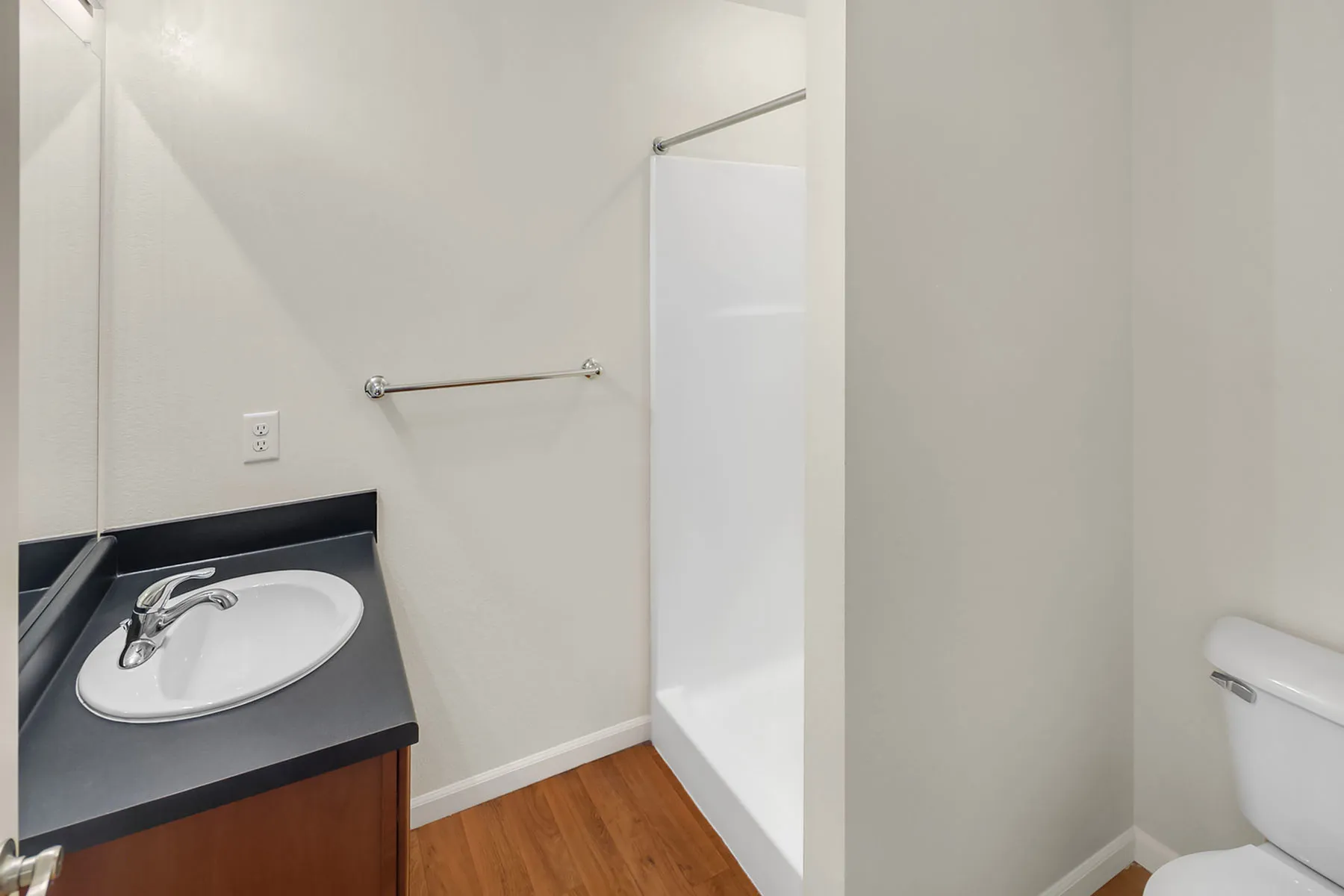 BUNGALOW | 1 Bed Apartment | Mallard Pond Apartments & Condos