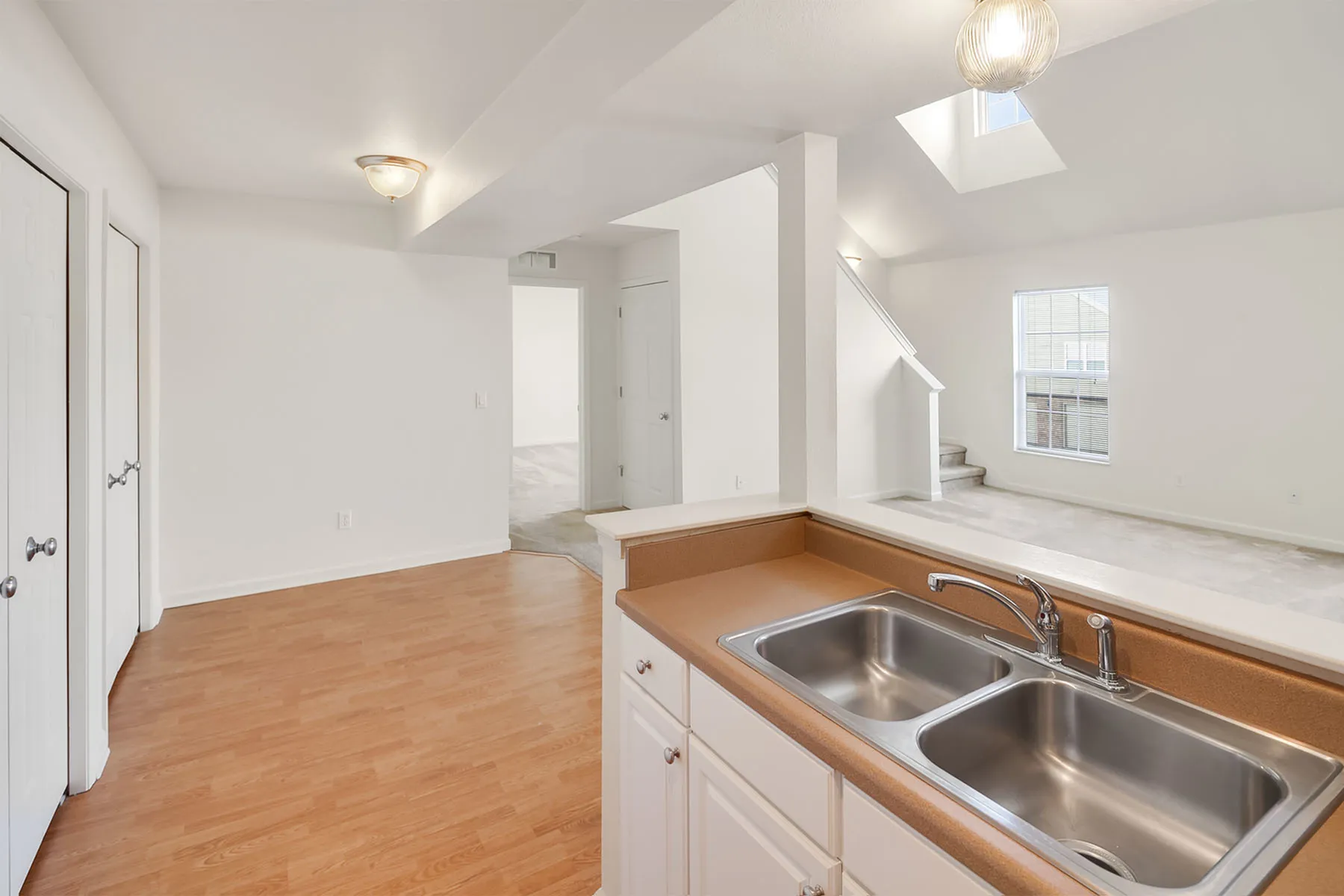 RETREAT | 2 Bed Apartment | Mallard Pond Apartments & Condos