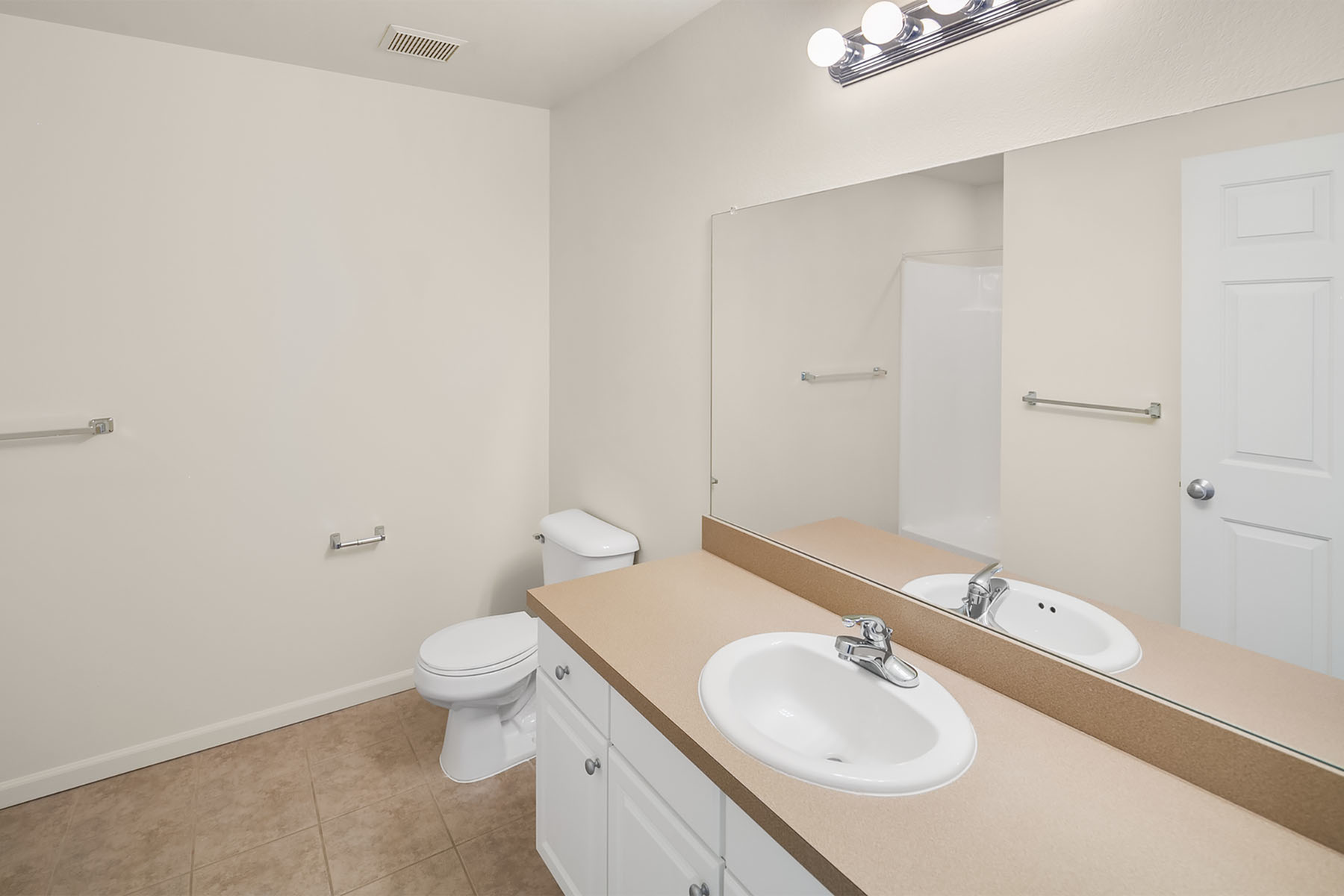 RETREAT | 2 Bed Apartment | Mallard Pond Apartments & Condos