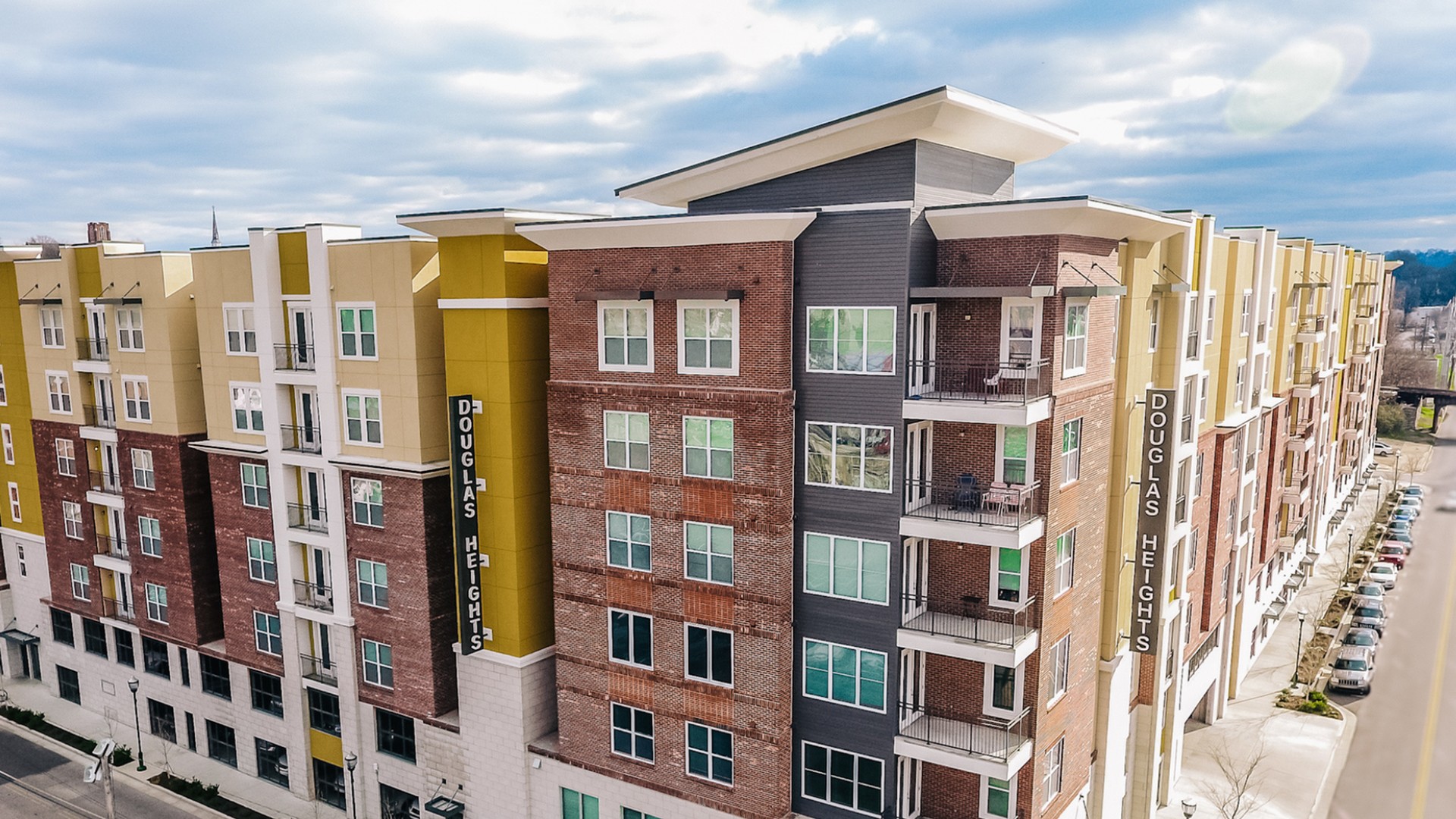 Douglas Heights: Student Apartments Near UTC | Chattanooga TN