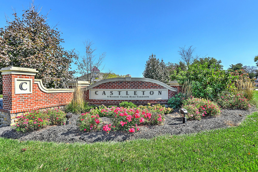 View Photos & Take A Virtual Tour | The Villas of Castleton Apartments