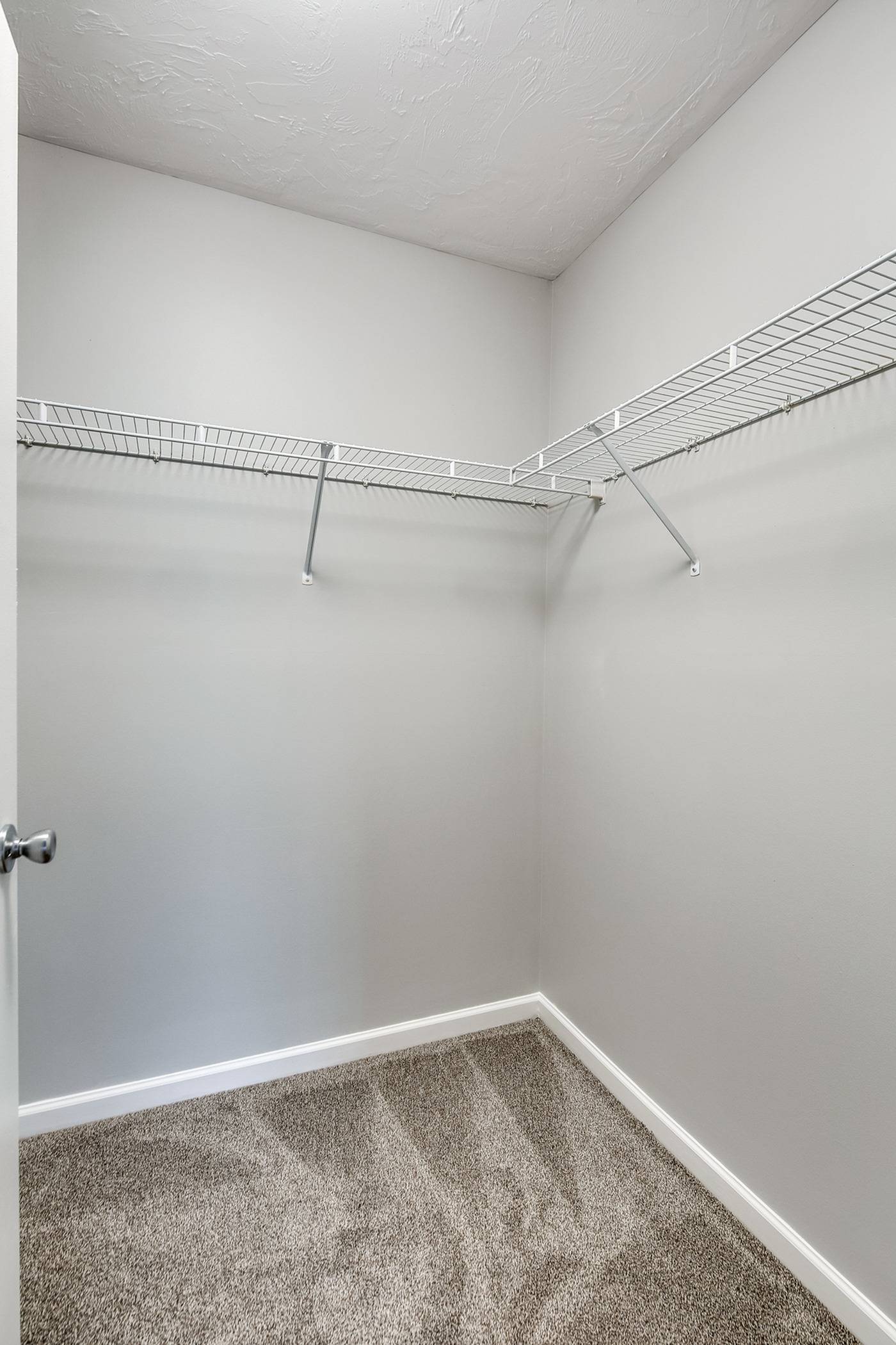 View Photos & Take A Virtual Tour | The Villas of Castleton Apartments