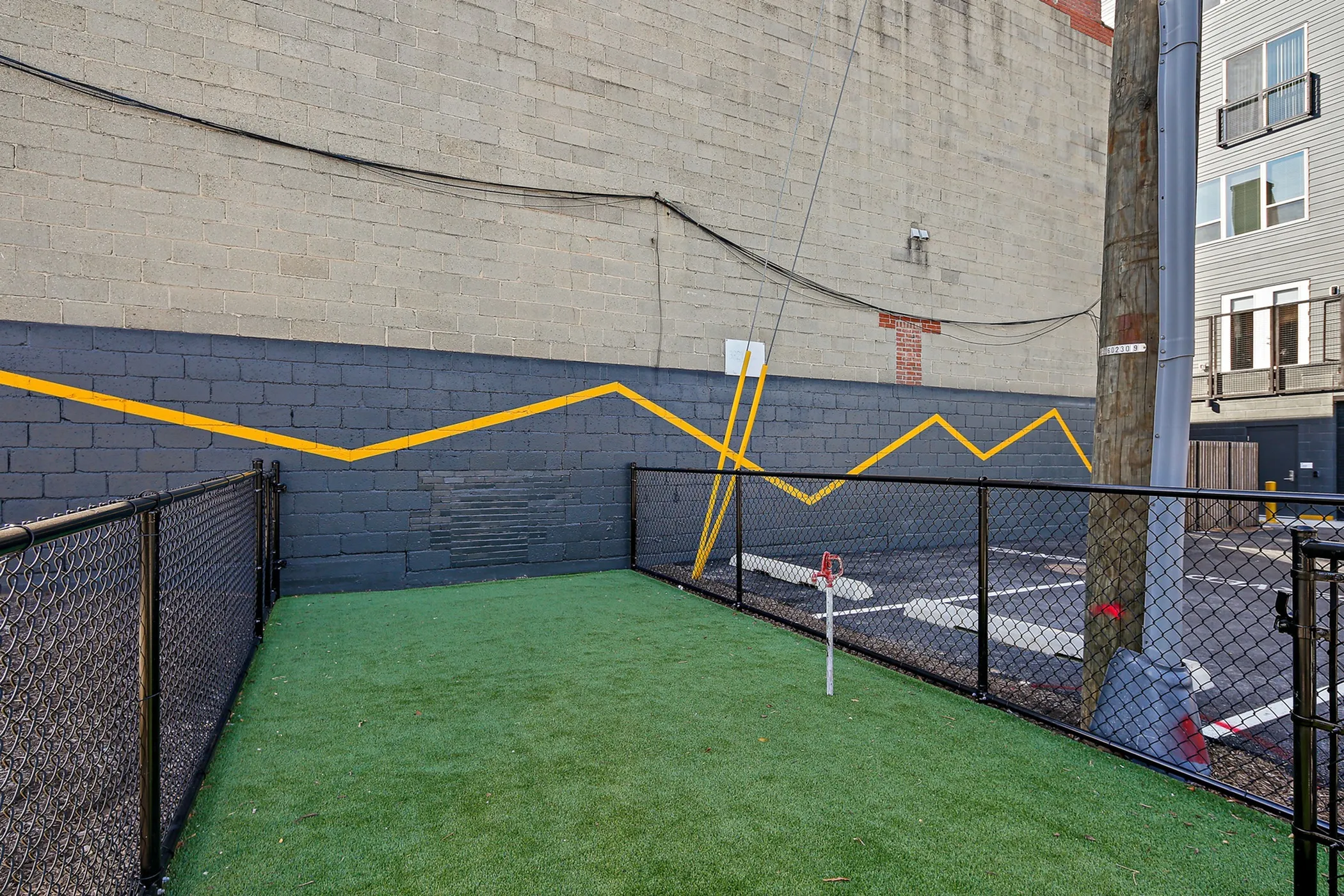 Explore Photos of HOHM Apartments in Baltimore | HOHM