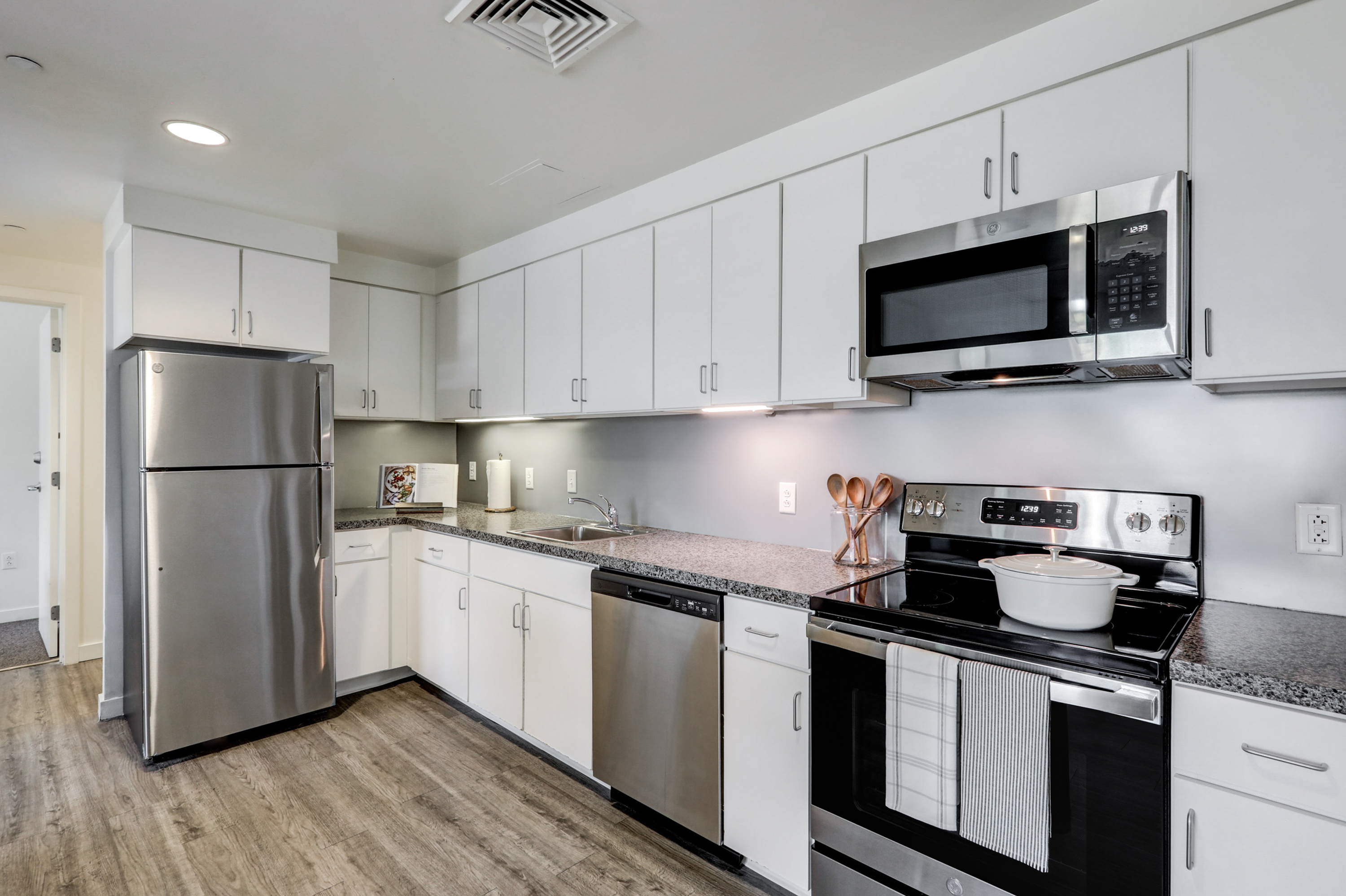 Lancaster Student Housing | Campus Crossings College Row