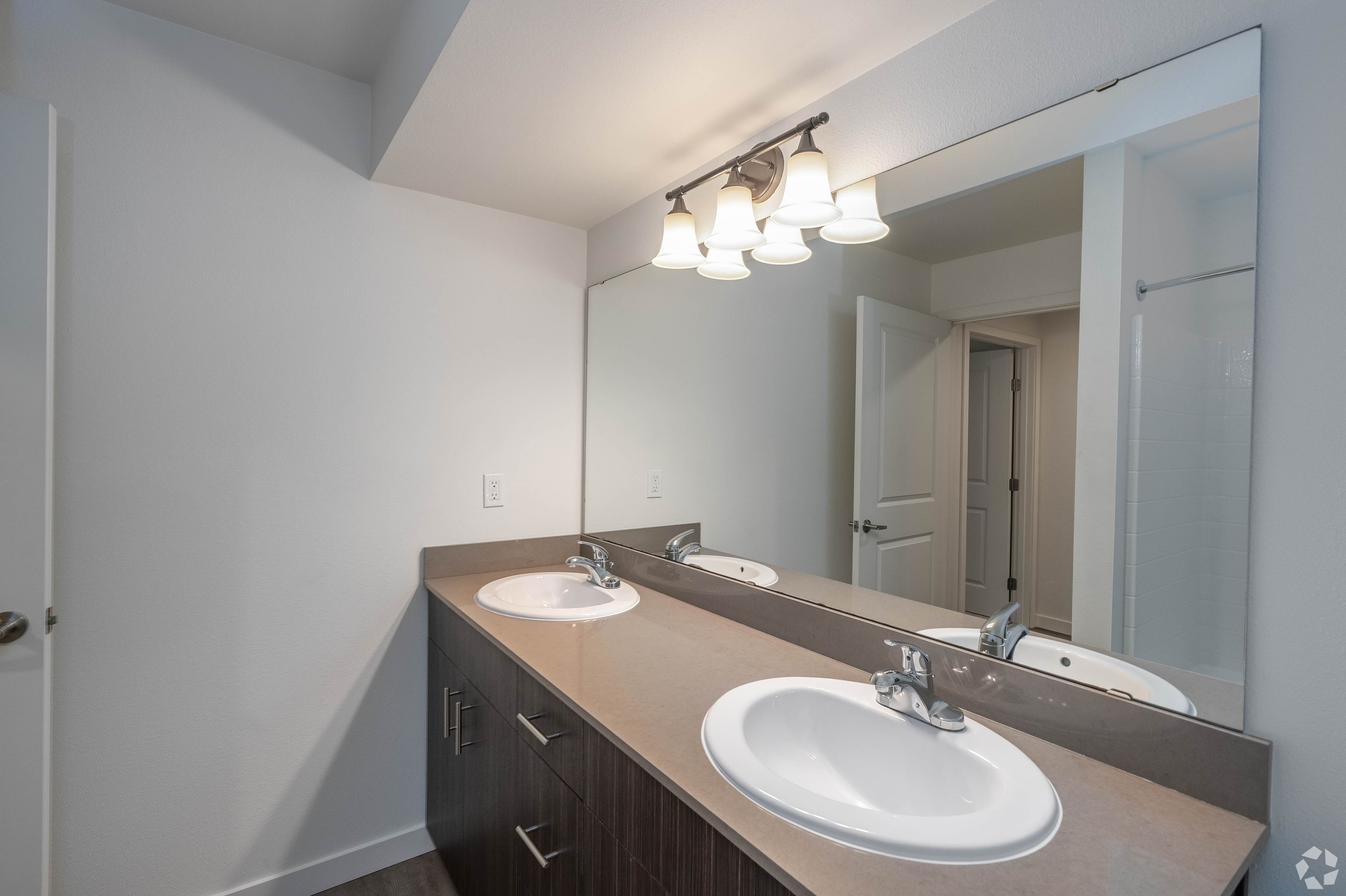 View Photos & Take A Virtual Tour | Timberlake Park Apartments