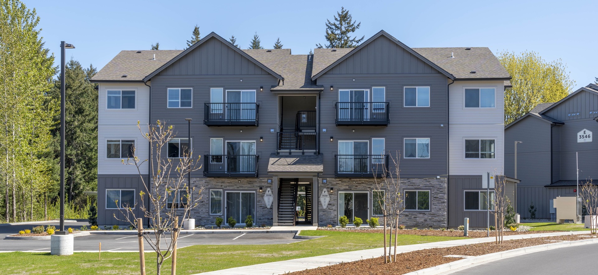 The Vicara Apartments & Townhomes | Apartments In Olympia, WA | 1 MONTH FREE!