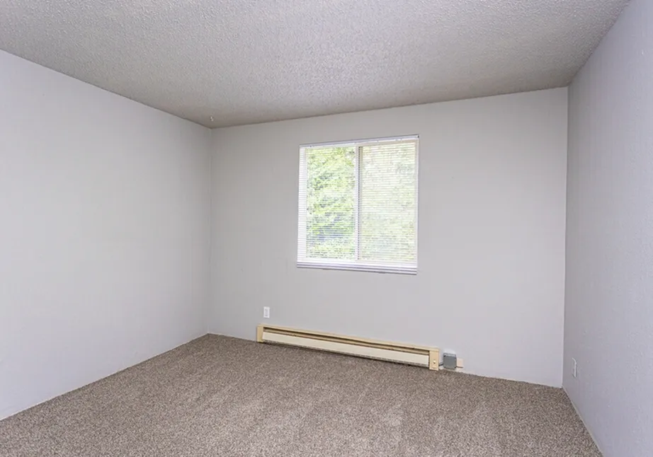 2x1 | 2 Bed Apartment | Maplewood Park | Renton Apartments