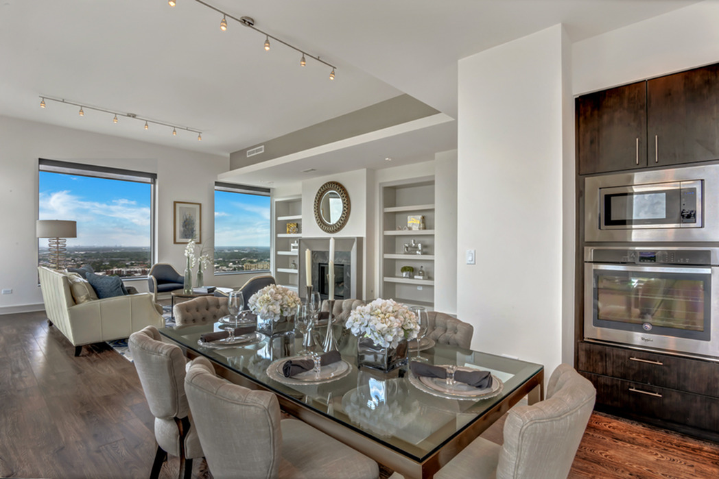 Take A Photo Tour | Hanover Montrose