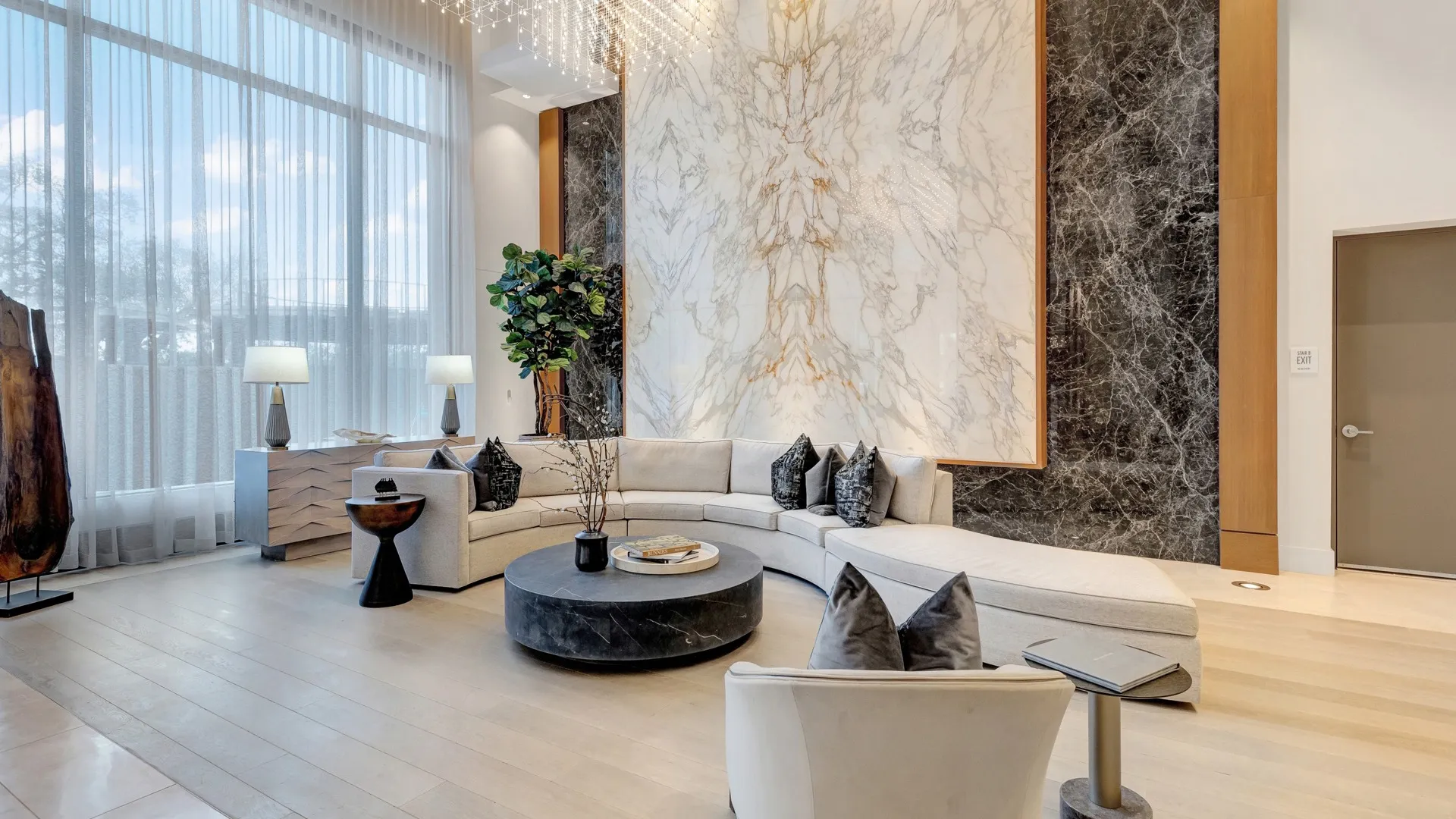 Luxury High Rise Apartments in Houston | Hanover Autry Park