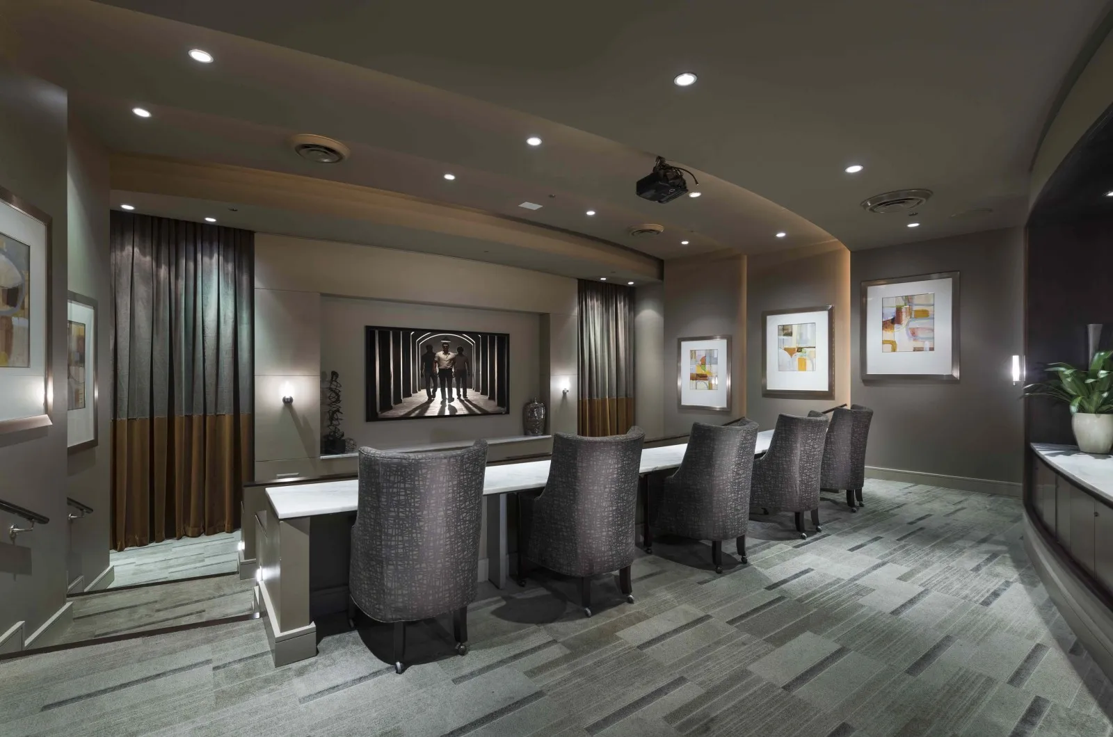 Hanover Rice Village | Official Site | Rice Village Luxury Apartments